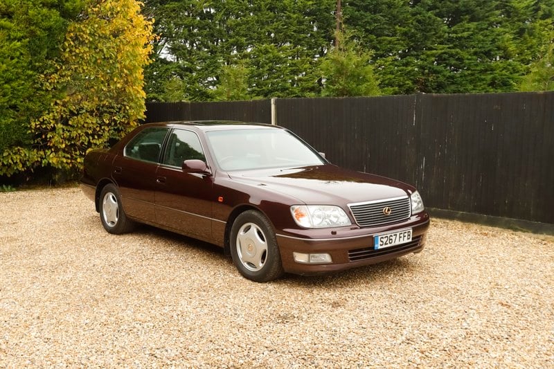 1999 Lexus LS400 VIN JT153UF2000130507 | Hagerty Valuation Tools