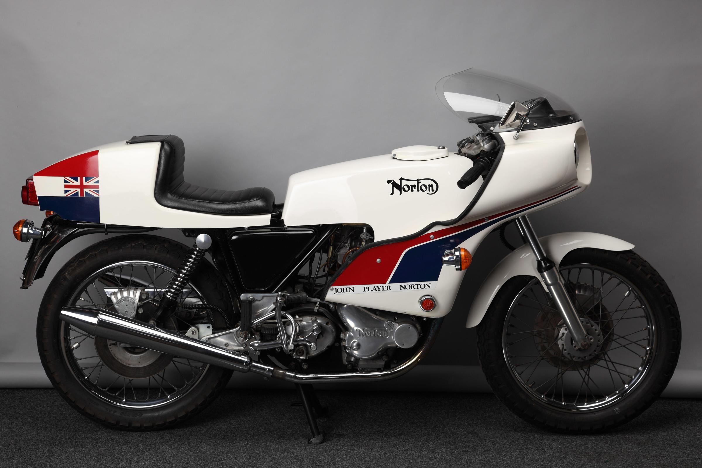 1975 Norton Commando 850 John Player VIN 850F128865 | Hagerty Valuation ...