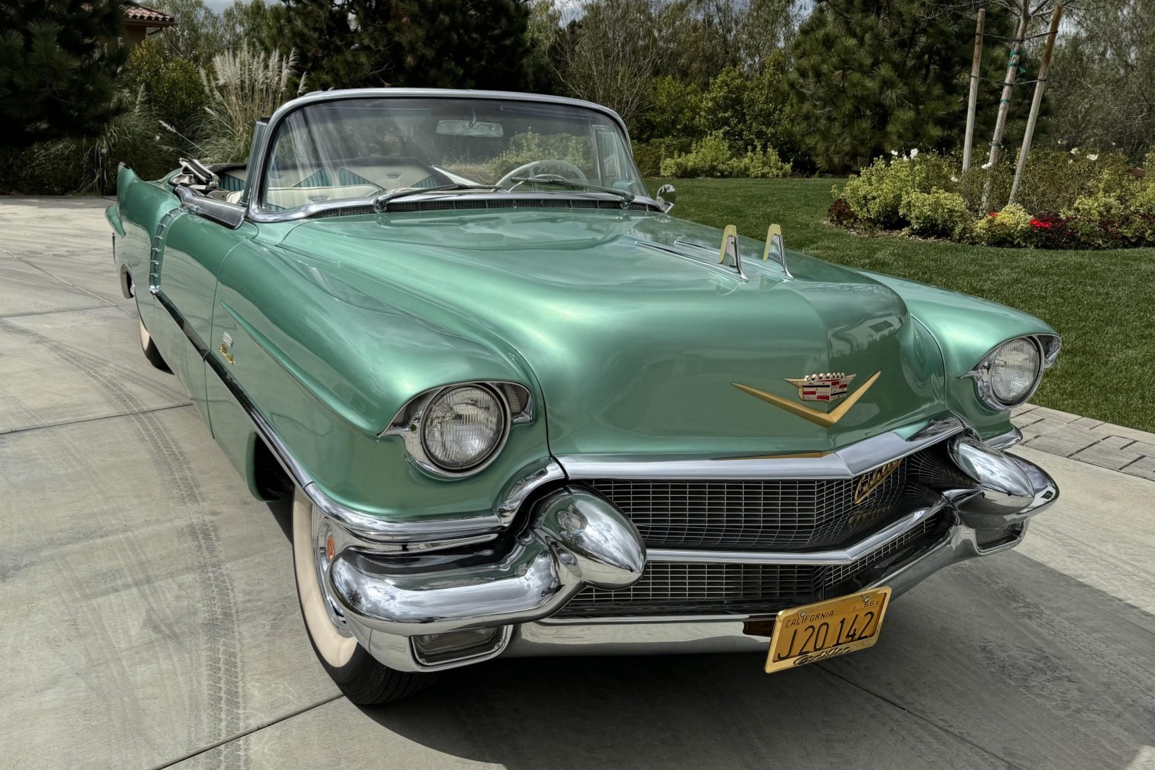 1956 Cadillac Eldorado Biarritz VIN 5662056110 | Hagerty Valuation Tools