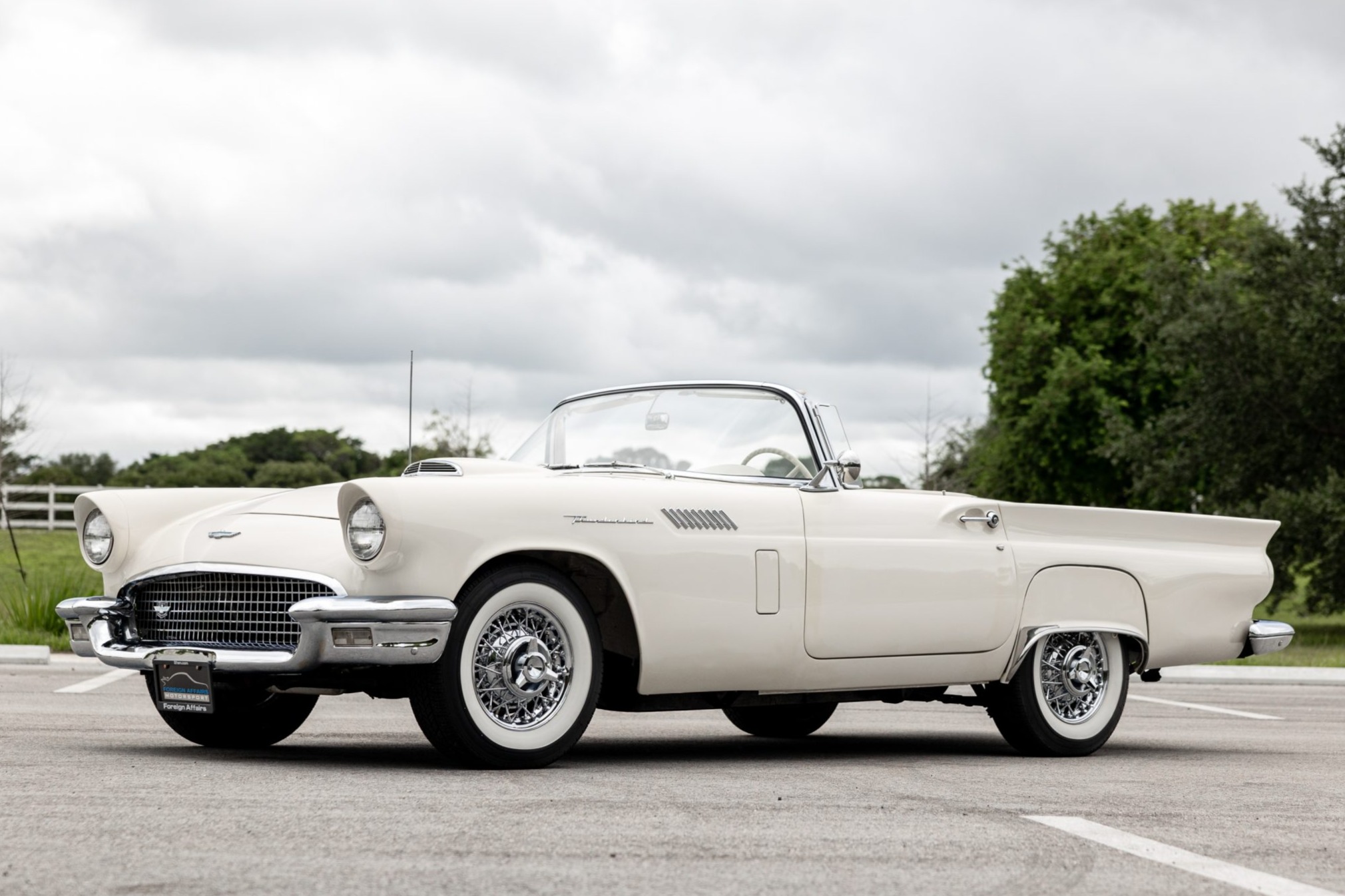 1957 Ford Thunderbird | Hagerty Valuation Tools