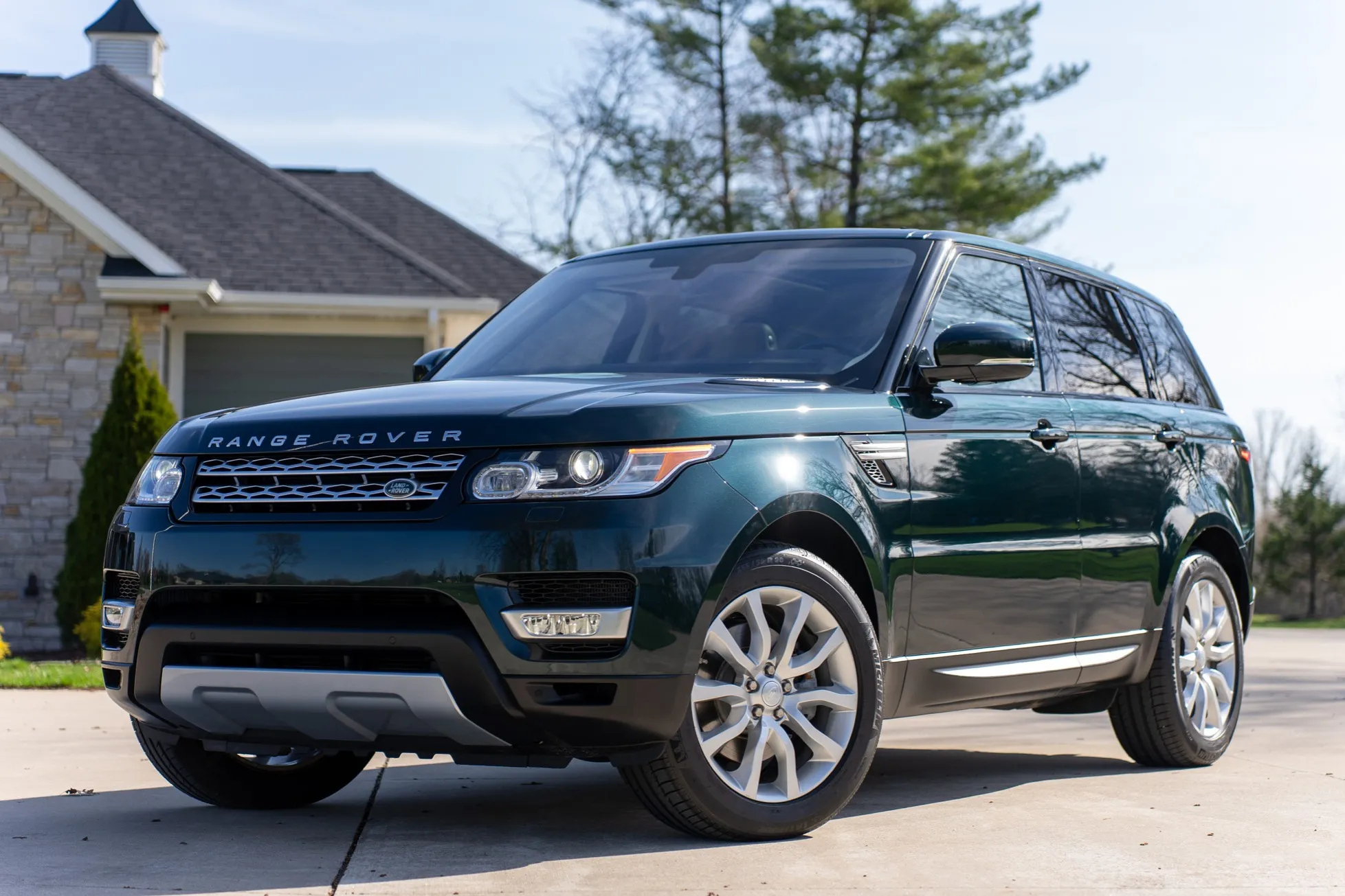 2016 Land Rover Range Rover Sport HSE VIN SALWR2VF9GA555812 | Hagerty ...