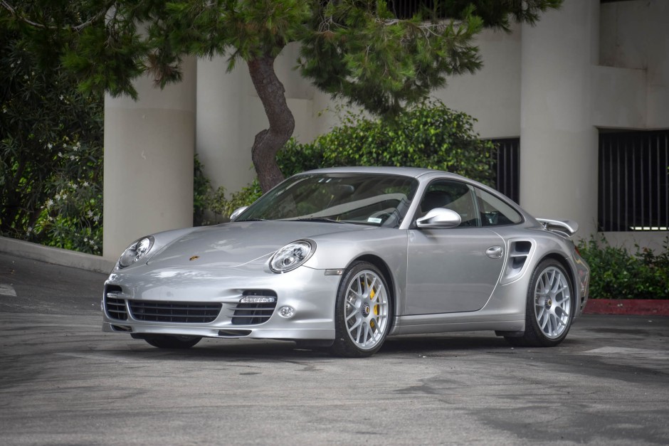 2011 Porsche 911 Turbo S VIN WP0AD2A95BS766444 | Hagerty Valuation Tools