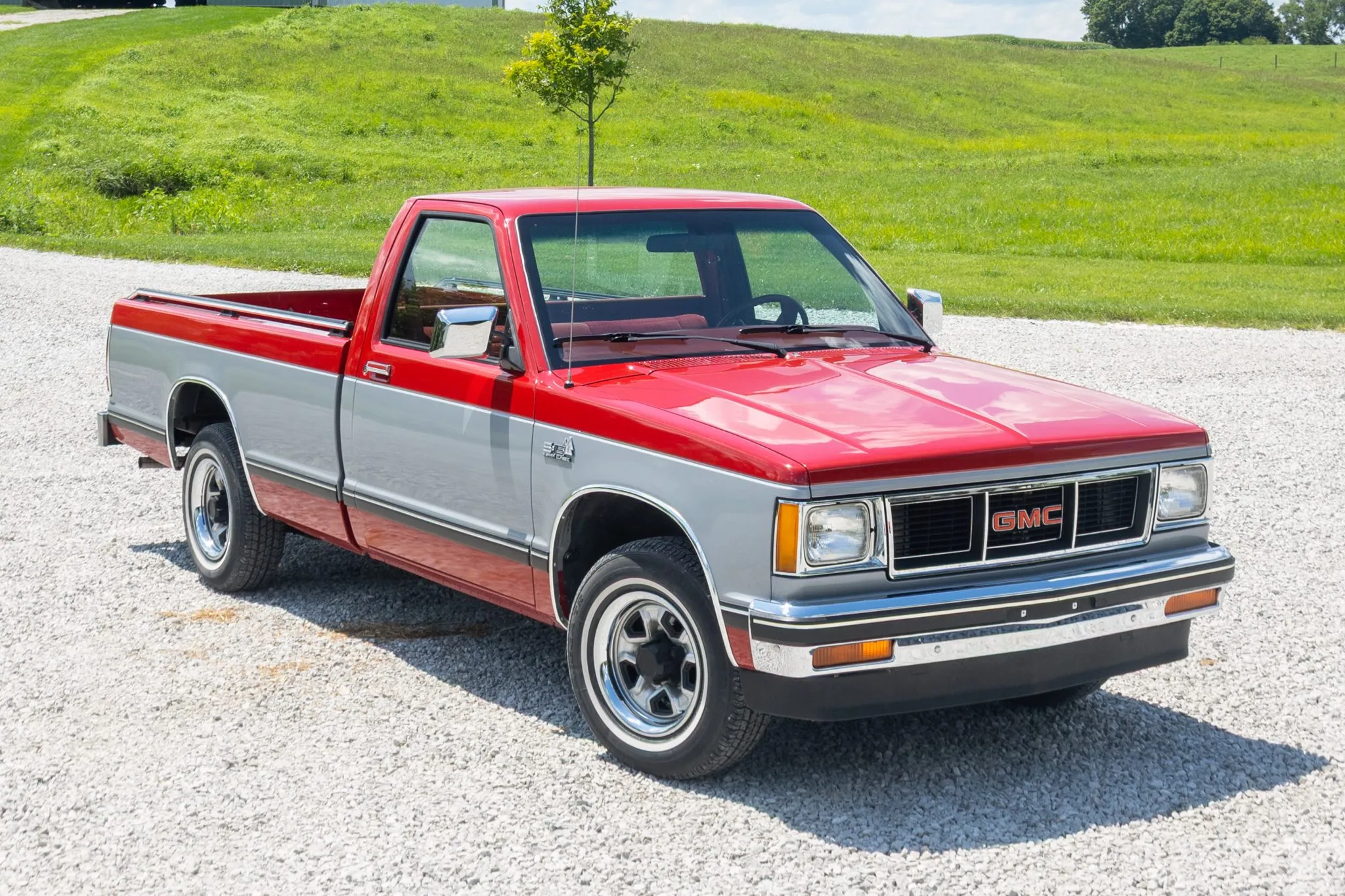 1983 GMC S15 1/2 Ton VIN 1GTCS14B1D0509612 | Hagerty Valuation Tools
