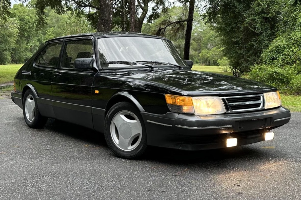 1991 Saab 900 SPG VIN YS3AL35L6M5000215 | Hagerty Valuation Tools