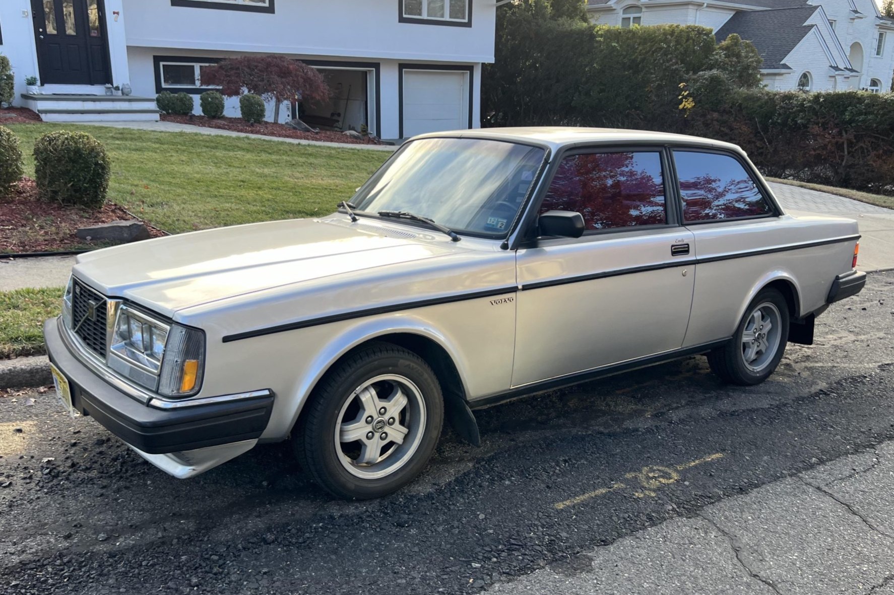 1984 Volvo 240 GLT VIN YV1AX4729E2245027 | Hagerty Valuation Tools