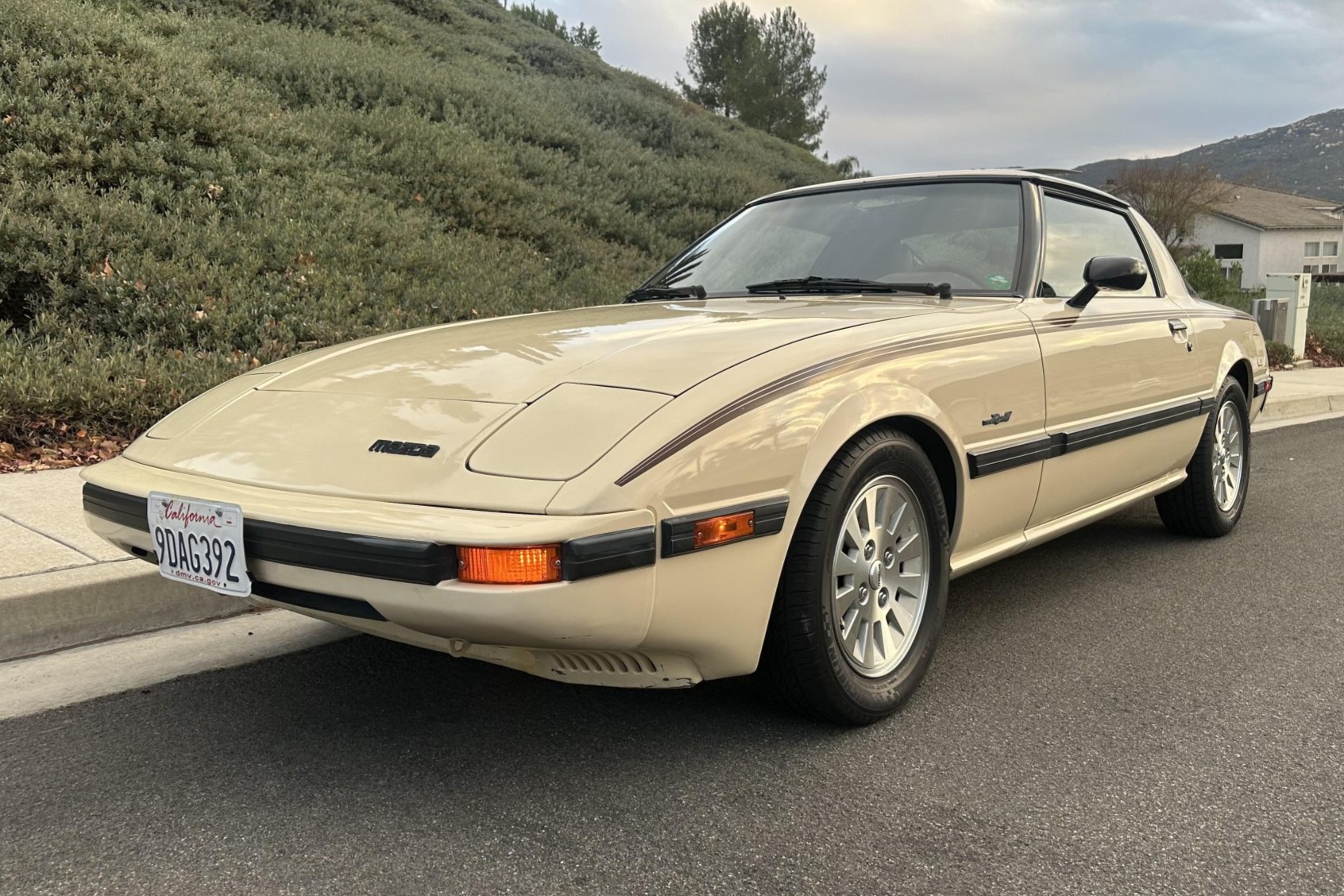 1984 Mazda RX-7 GSL-SE VIN JM1FB332XE0835484 | Hagerty Valuation Tools