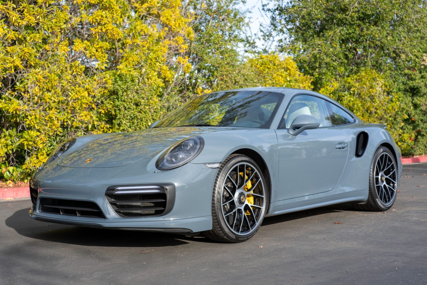 2017 Porsche 911 Turbo S VIN WP0AD2A91HS166691 | Hagerty Valuation Tools