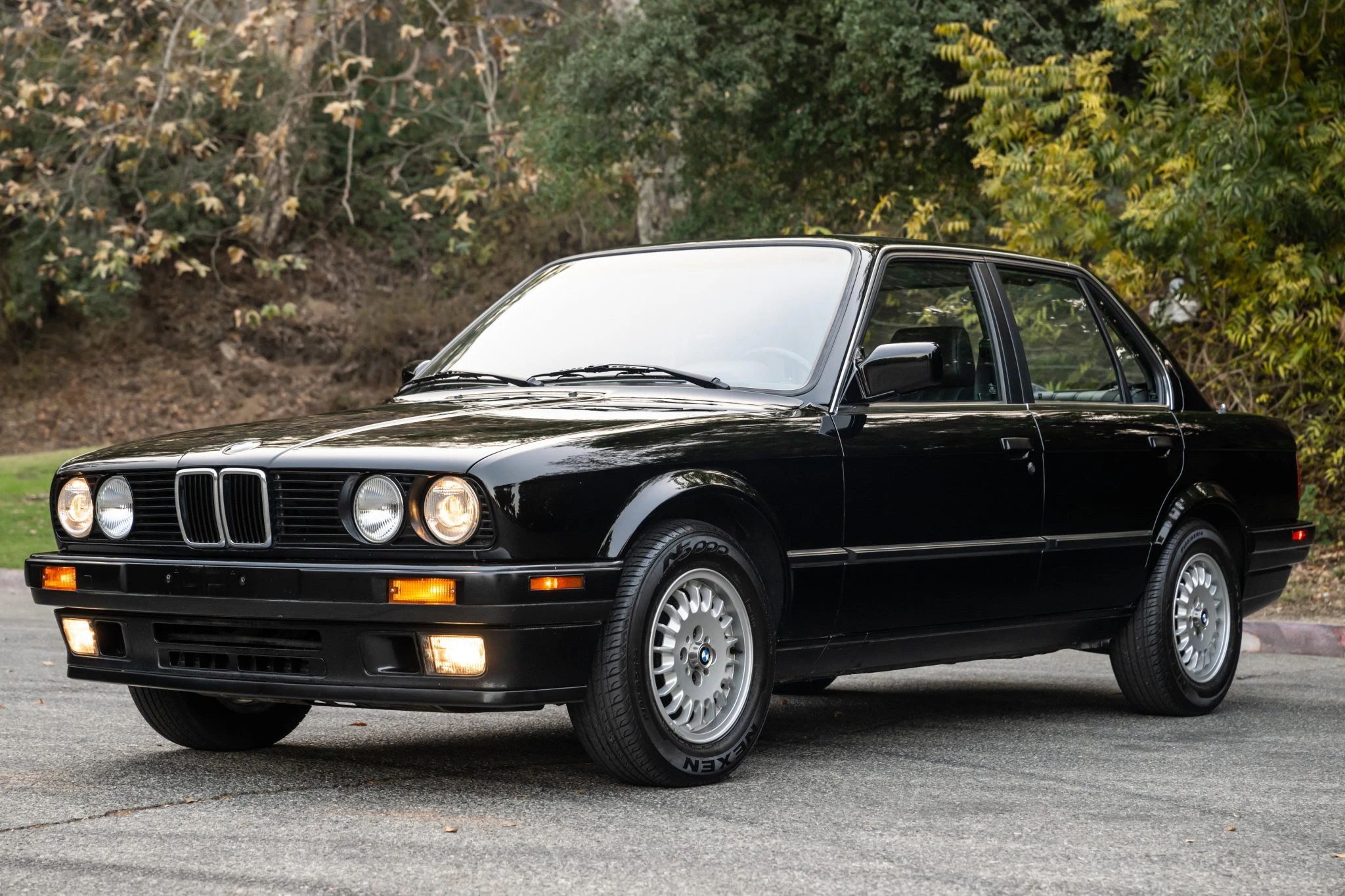 1991 BMW 325i VIN WBAAD2318MED30793 | Hagerty Valuation Tools®