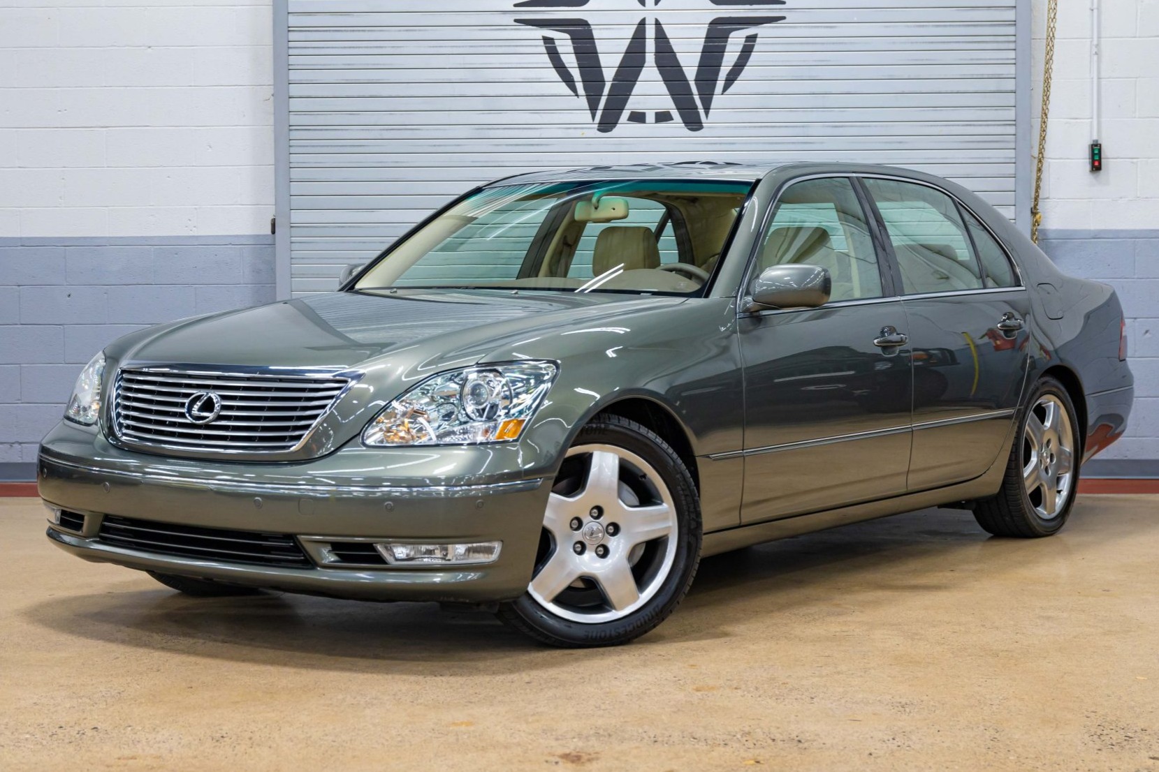 2006 Lexus LS430 VIN JTHBN36F165050083 | Hagerty Valuation Tools