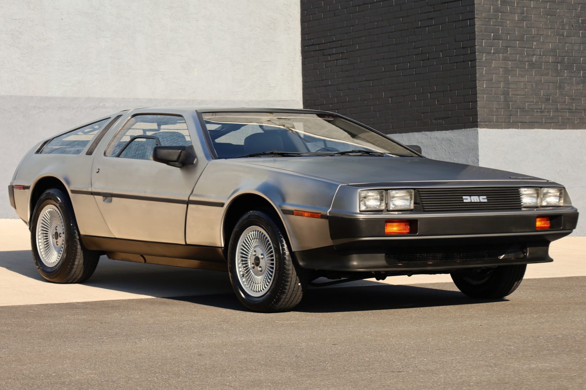 1983 Delorean DMC-12 VIN SCEDT26T4DD015210 | Hagerty Valuation Tools