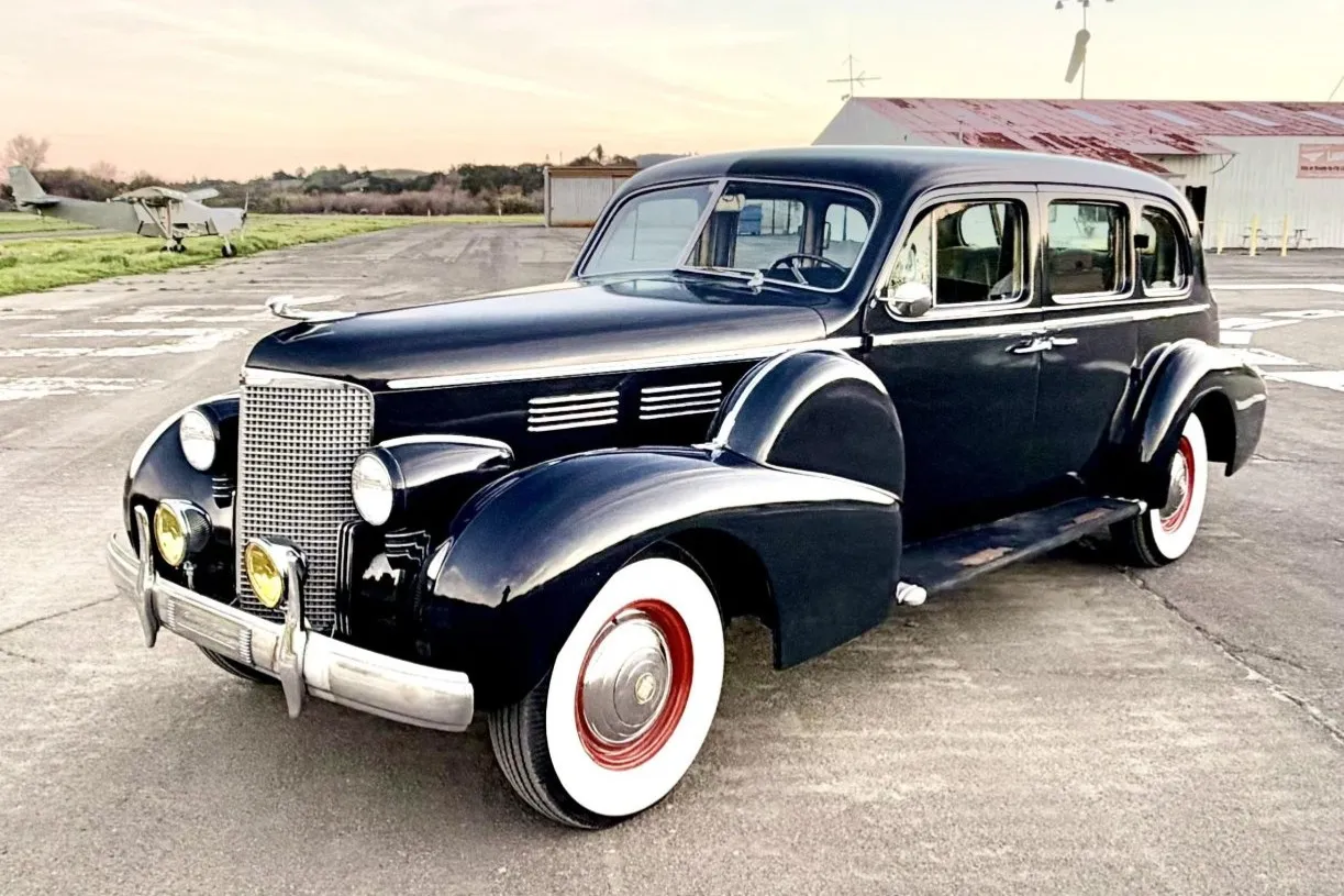 1938 Cadillac Series 75 Fleetwood VIN 3270289 | Hagerty Valuation Tools
