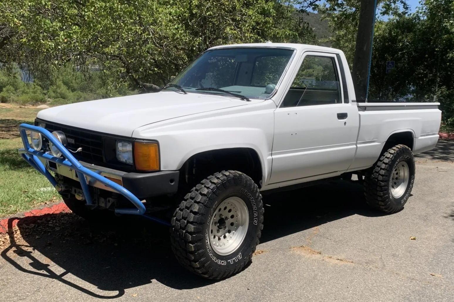 1985 Toyota Pickup 1/2 Ton VIN JT4RN50R6F0094365 | Hagerty Valuation Tools