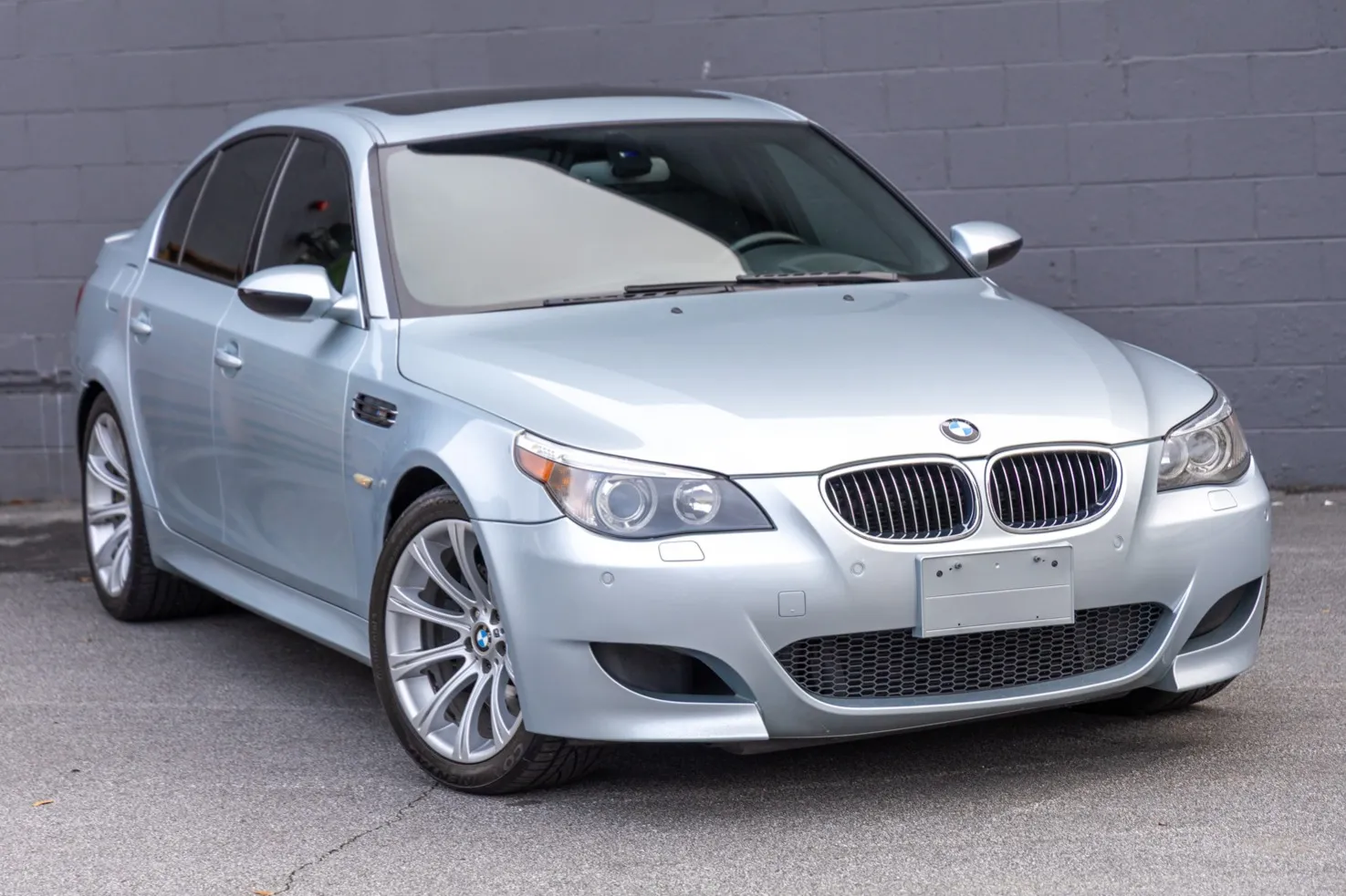 2007 BMW M5 VIN WBSNB93567CX07648 | Hagerty Valuation Tools