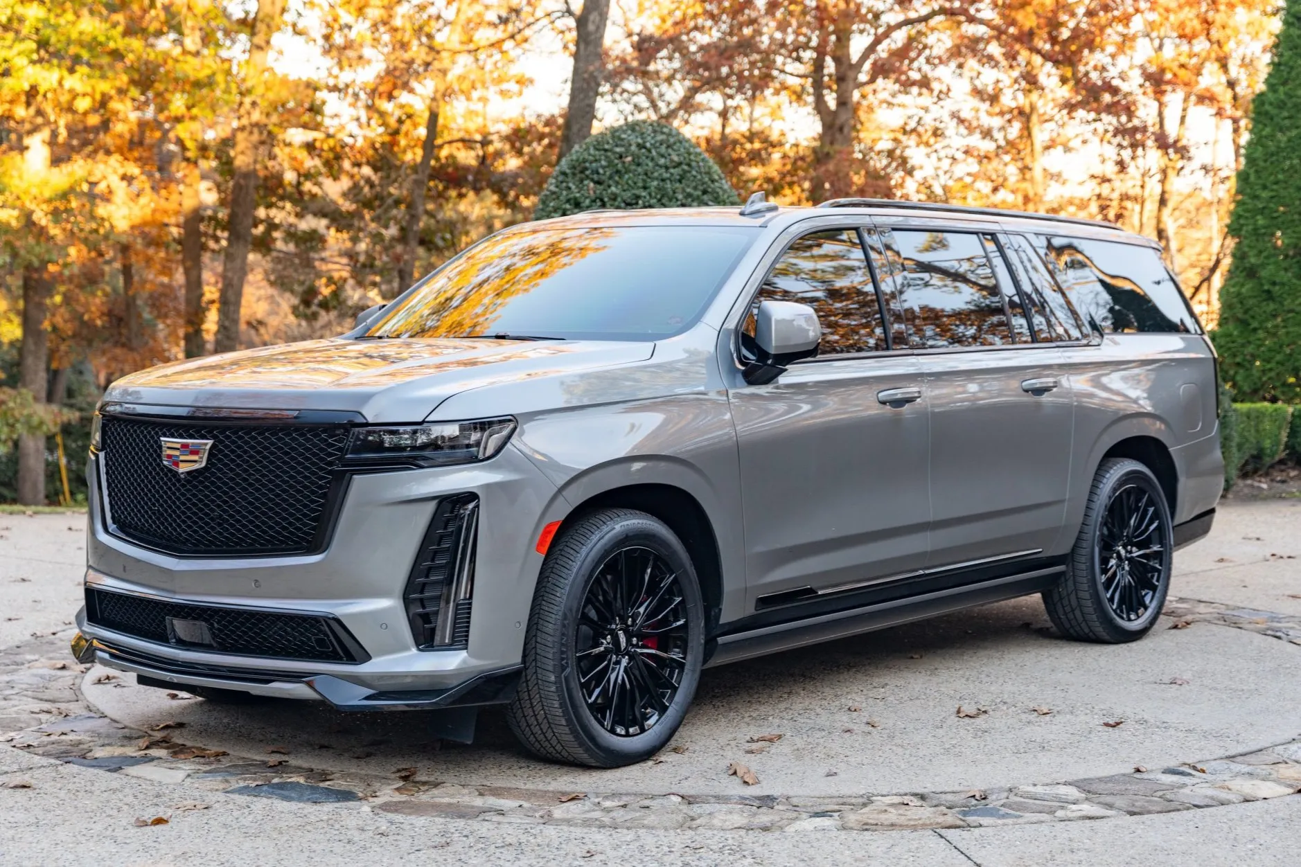 2023 Cadillac Escalade-V ESV VIN 1GYS4SK94PR542884 | Hagerty Valuation ...