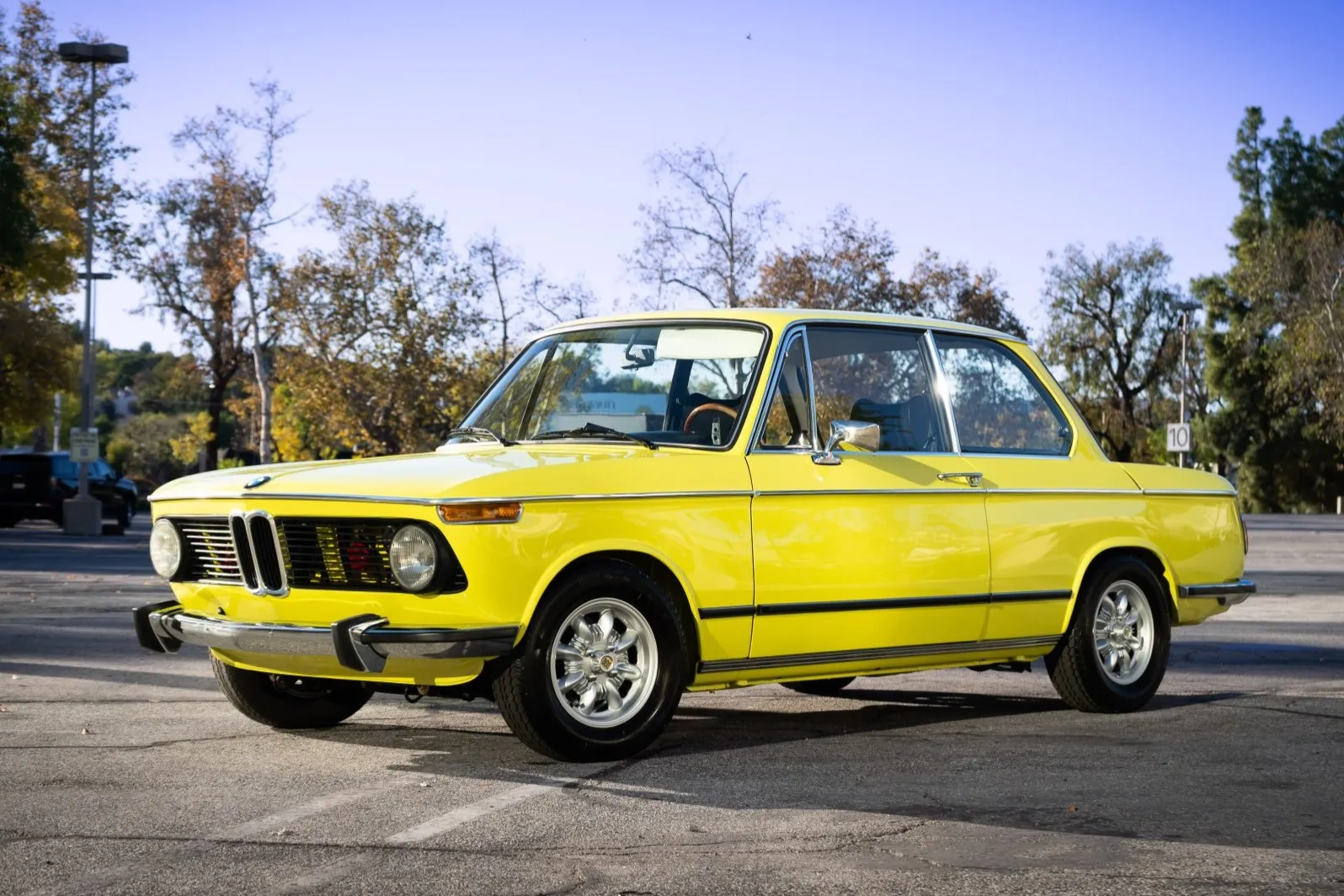 1975 BMW 2002tii VIN 2736496 | Hagerty Valuation Tools