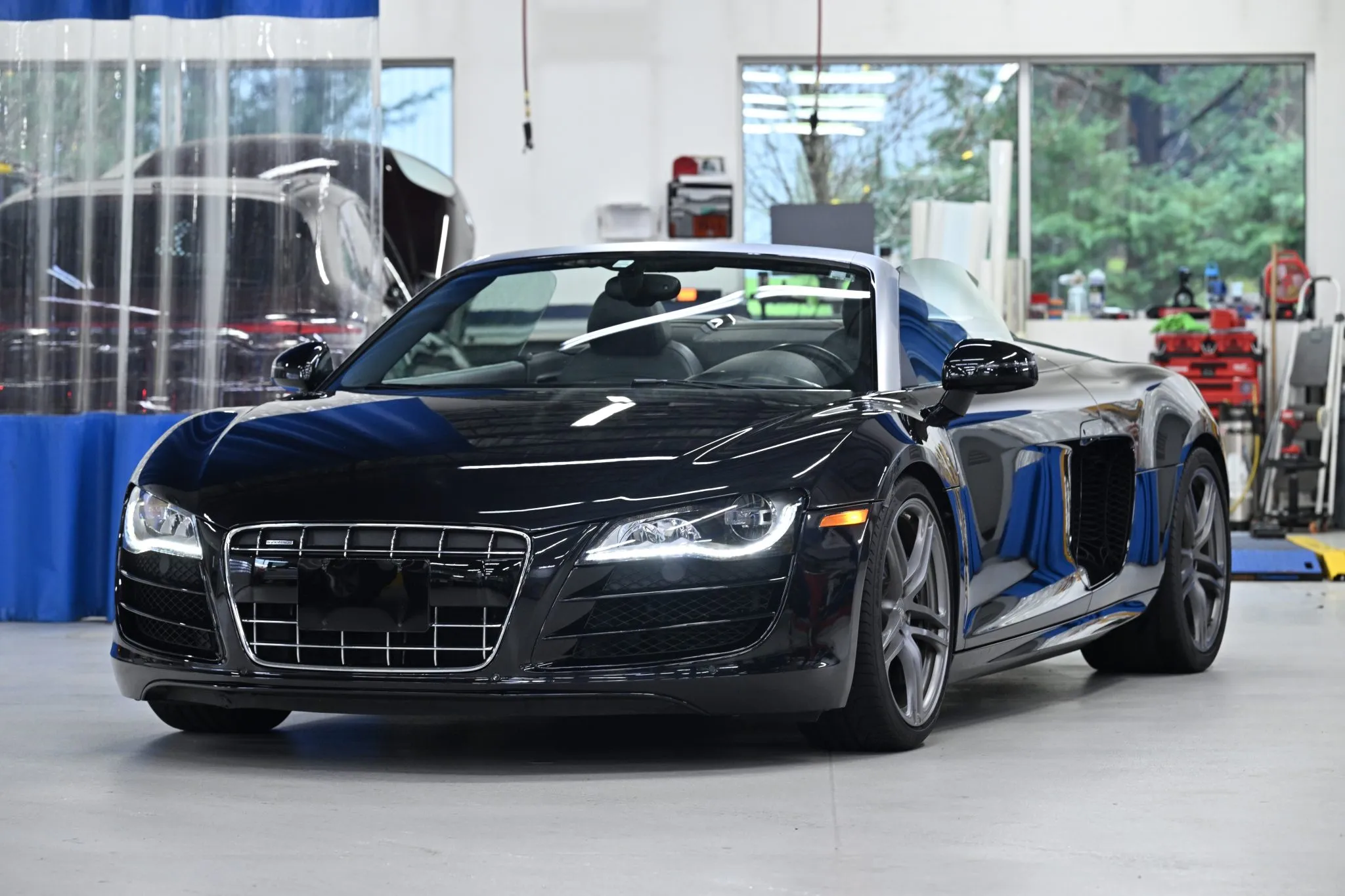 2011 Audi R8 5.2 VIN WUAVNAFG1BN002785 | Hagerty Valuation Tools