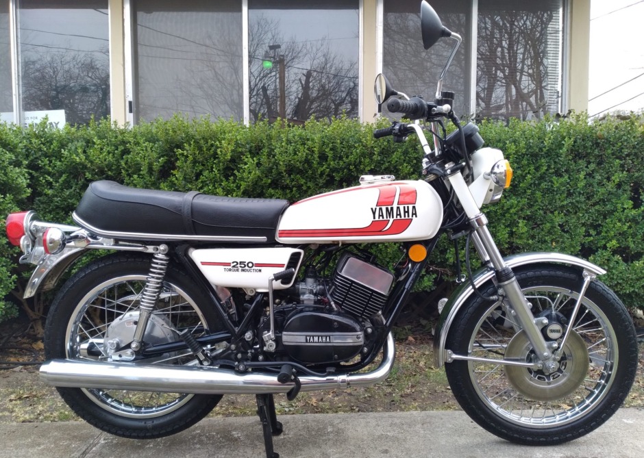 1975 Yamaha RD250B VIN 352310979 | Hagerty Valuation Tools