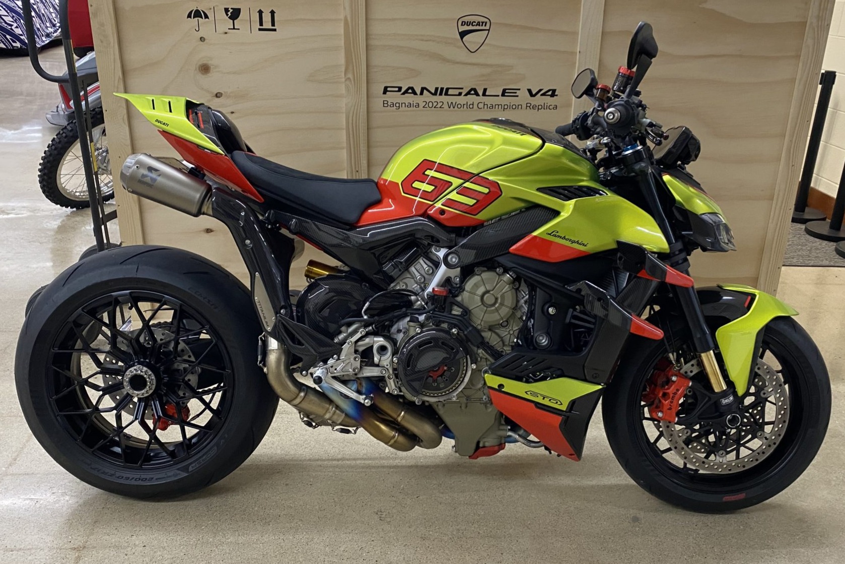 2023 Ducati Streetfighter V4 Lamborghini VIN ZDMFAKWW2PB000261 ...