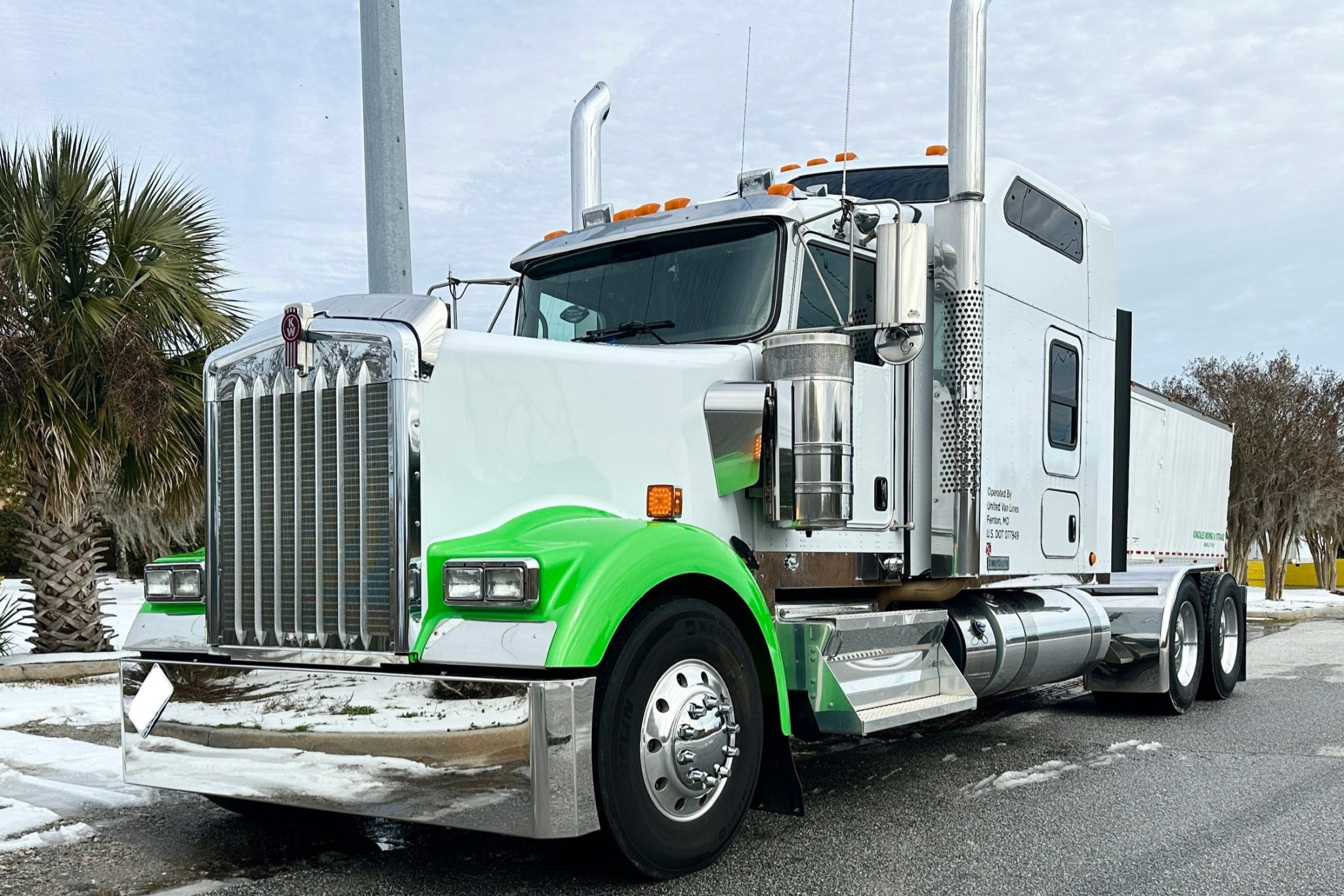 2020 Kenworth W900 VIN 1XKWD49X7LR415522 | Hagerty Valuation Tools