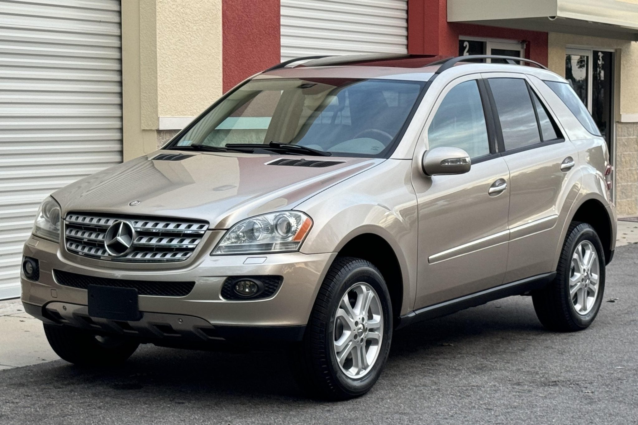 2006 Mercedes-Benz ML500 VIN 4JGBB75EX6A032176 | Hagerty Valuation Tools
