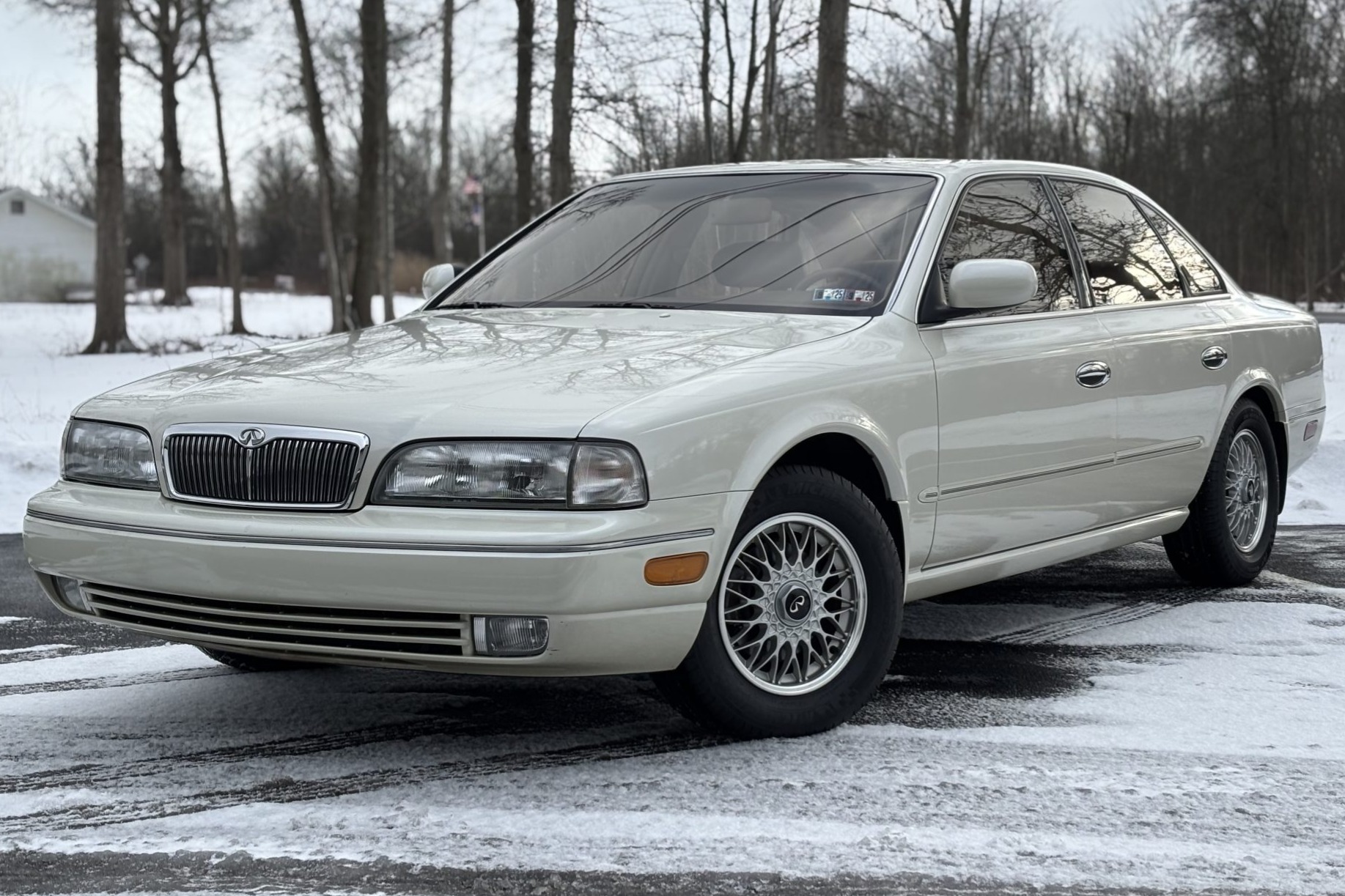 1994 Infiniti Q45 VIN JNKNG01D6RM260670 | Hagerty Valuation Tools