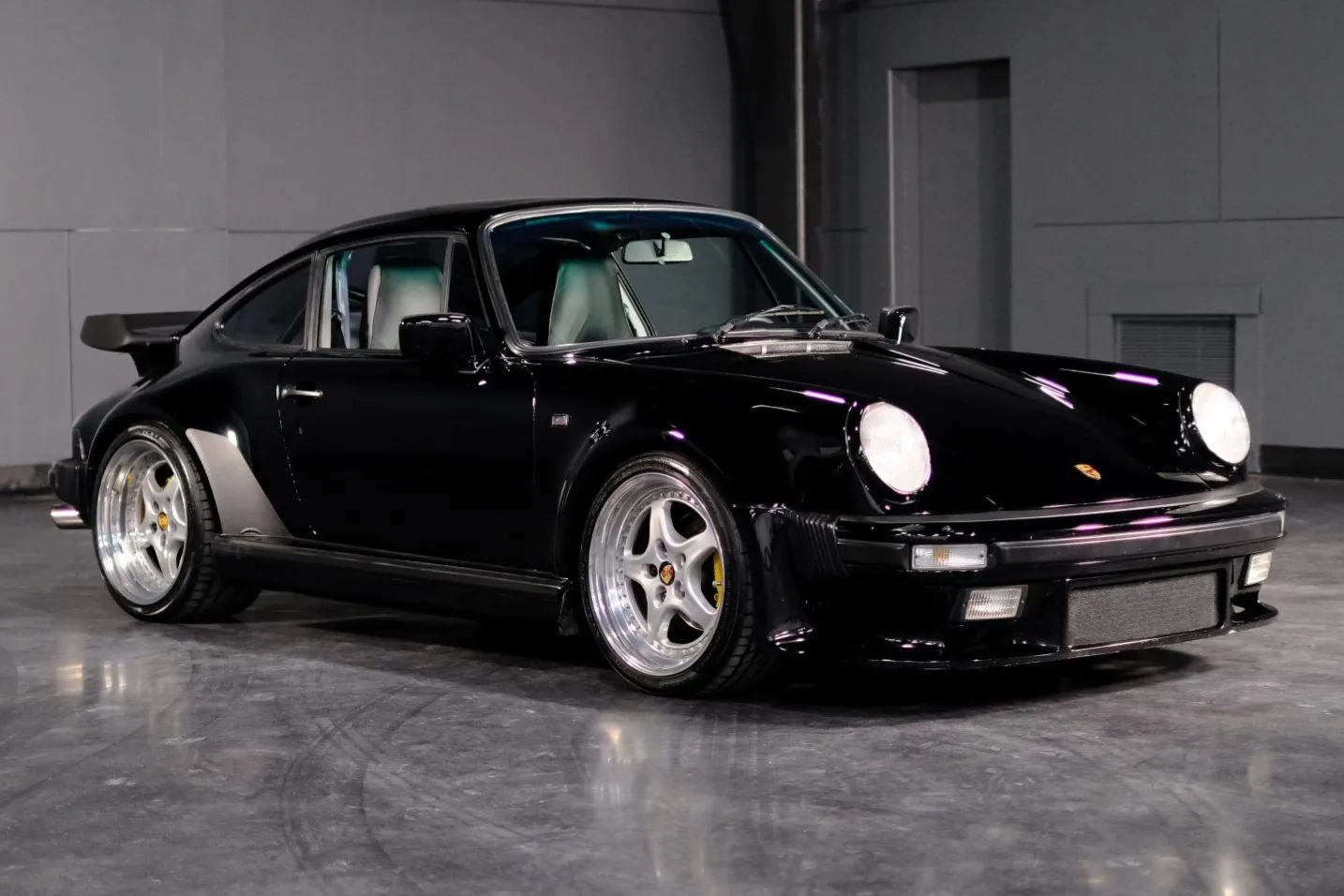 1984 Porsche 911 Turbo VIN WP0ZZZ93ZES000319 | Hagerty Valuation Tools