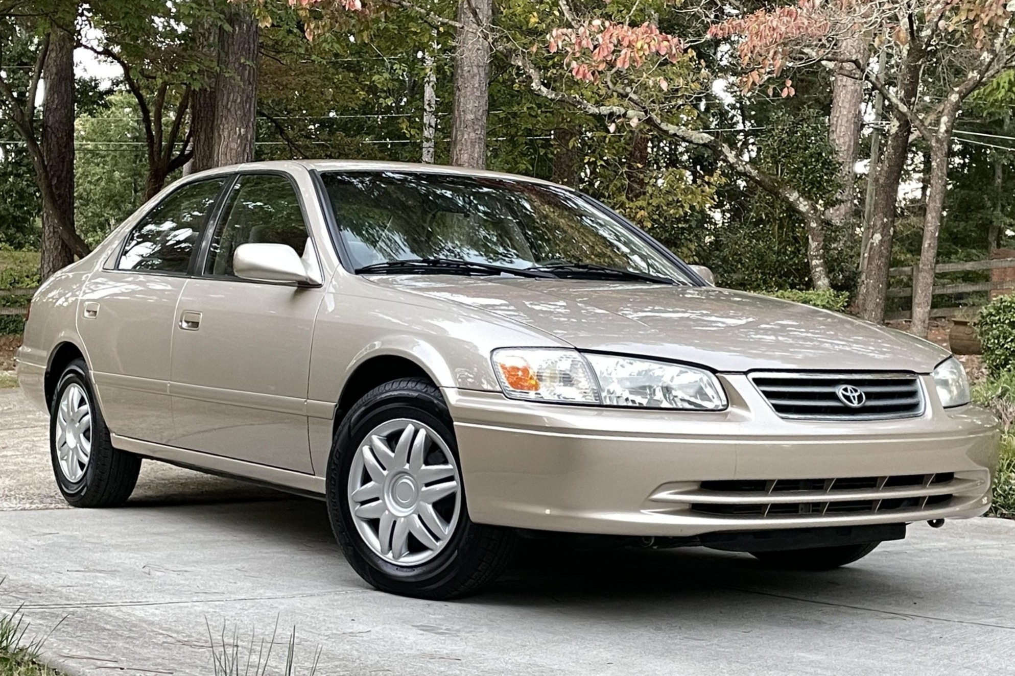 2001 Toyota Camry LE VIN JT2BF22K910333390 | Hagerty Valuation Tools