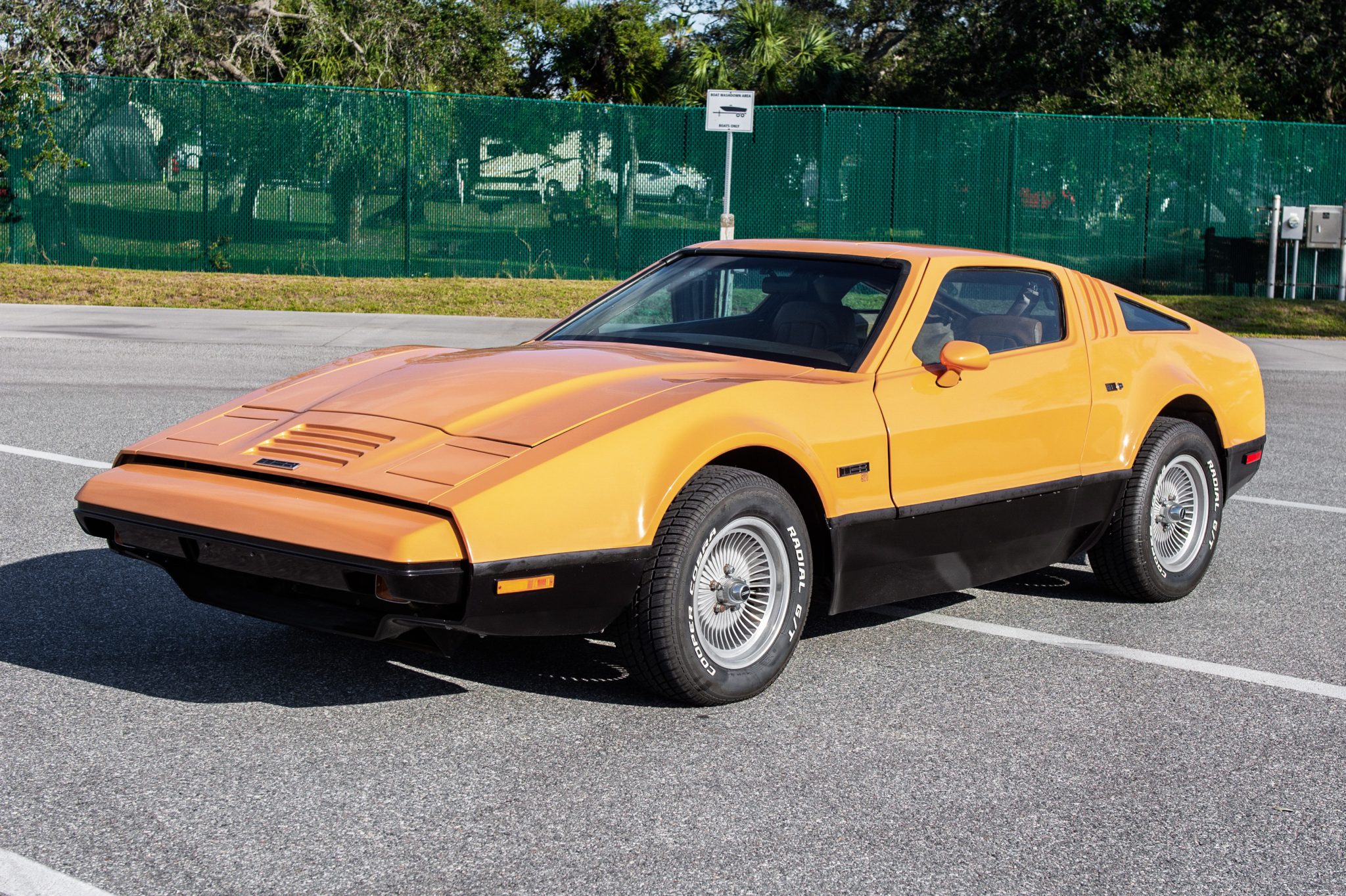 1975 Bricklin SV-1 VIN 31BX5S002287 | Hagerty Valuation Tools