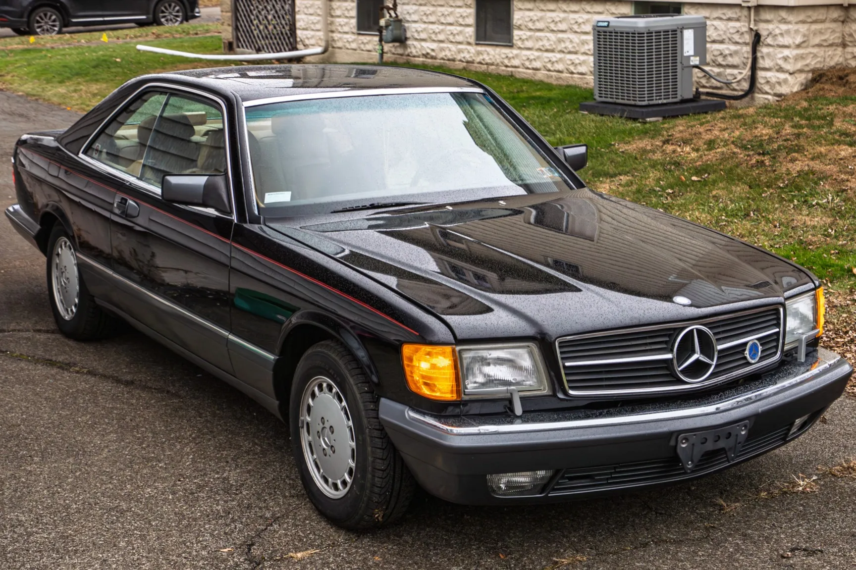 1991 Mercedes-Benz 560SEC VIN WDBCA45E9MA579347 | Hagerty Valuation Tools