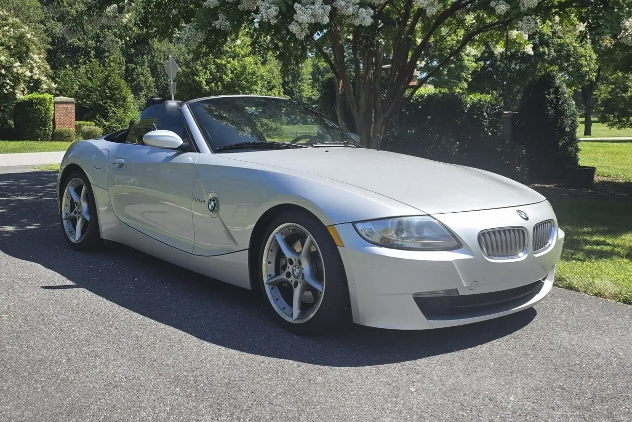 2006 BMW Z4 3.0si VIN 4USBU53516LW92305 | Hagerty Valuation Tools