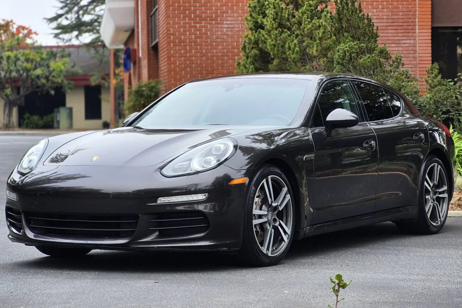 2014 Porsche Panamera 4 VIN WP0AA2A79EL012534 | Hagerty Valuation Tools