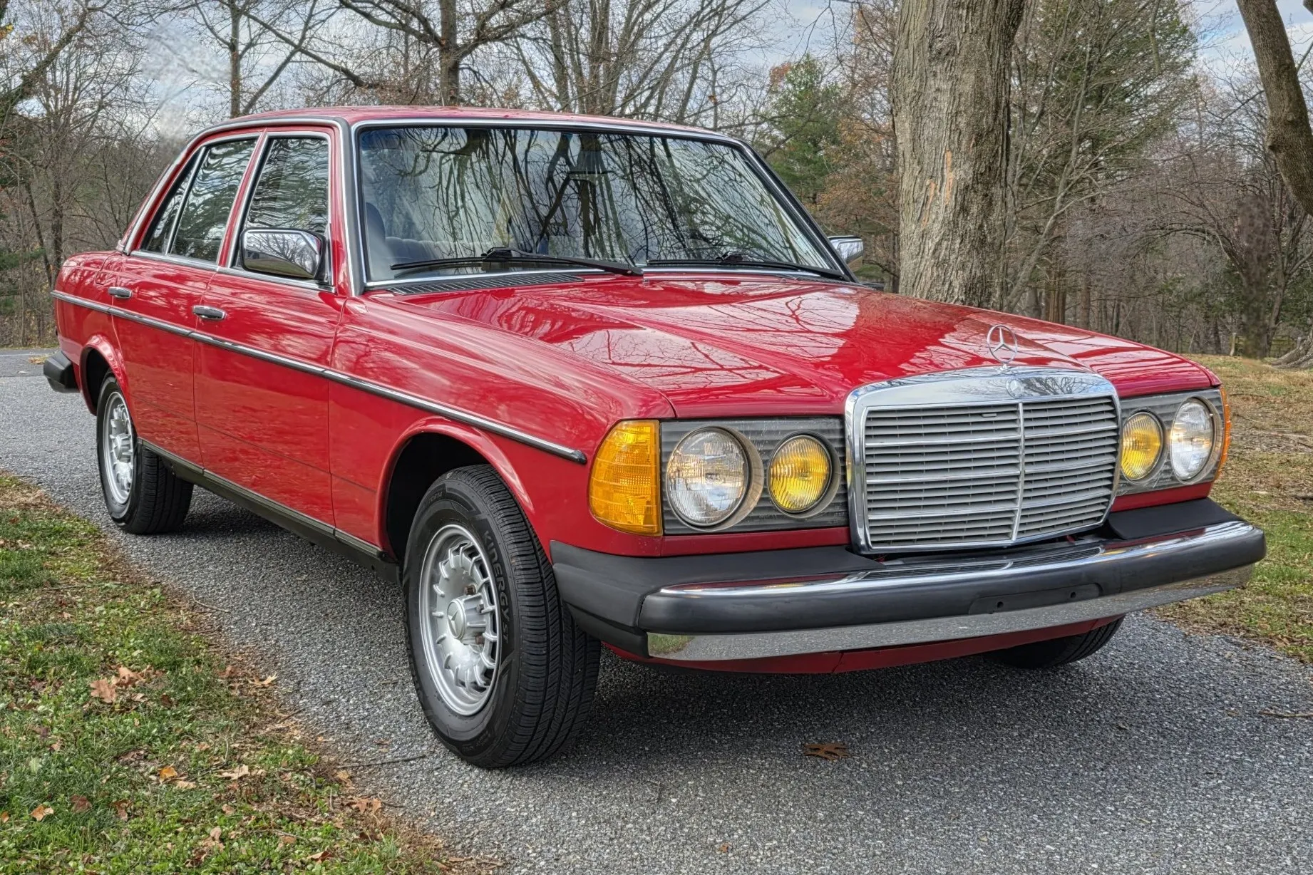1983 Mercedes-Benz 300D VIN WDBAB33A8DB022258 | Hagerty Valuation Tools