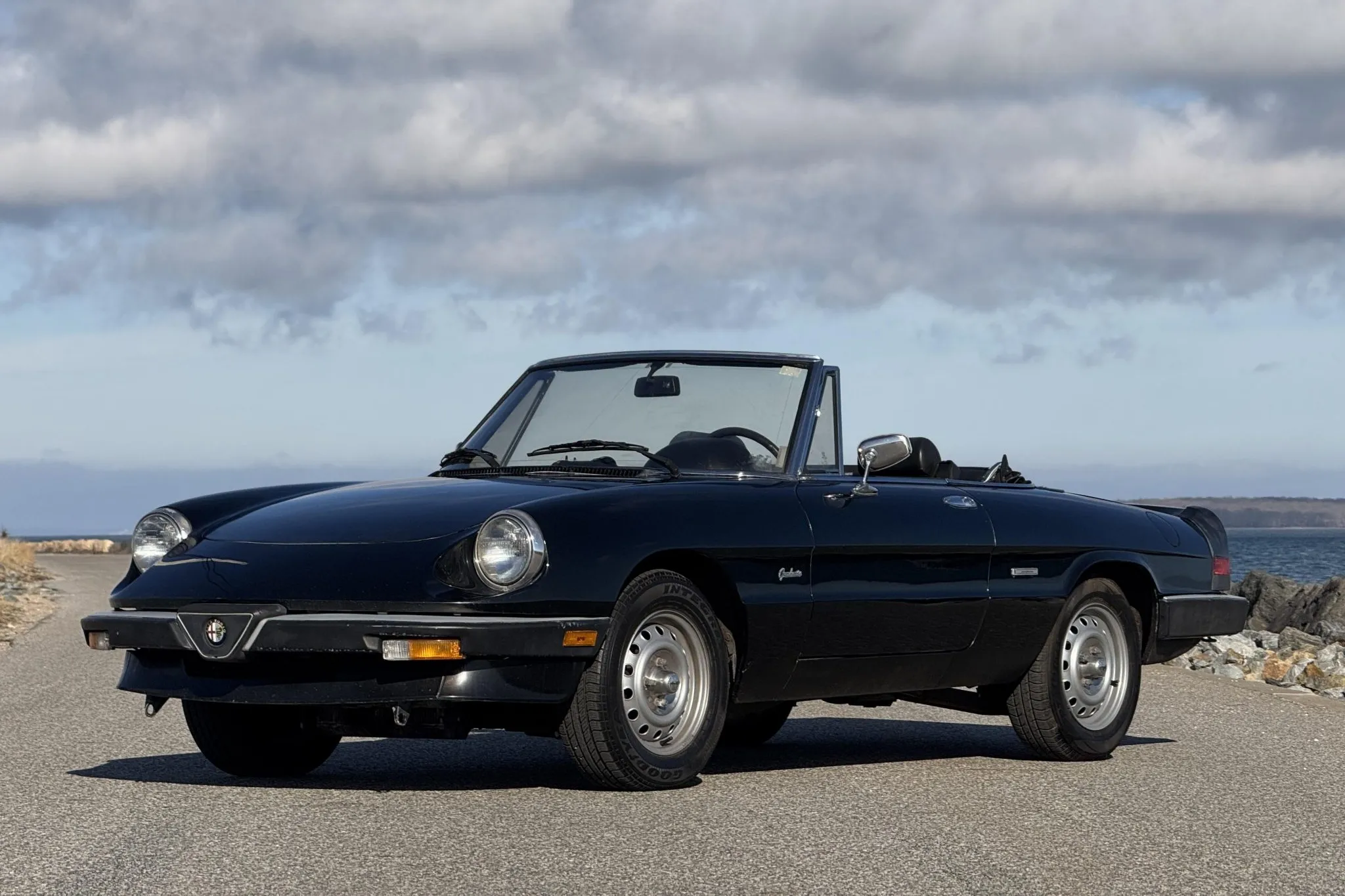 1986 Alfa Romeo Spider Graduate VIN ZARBA5411G1043665 | Hagerty ...