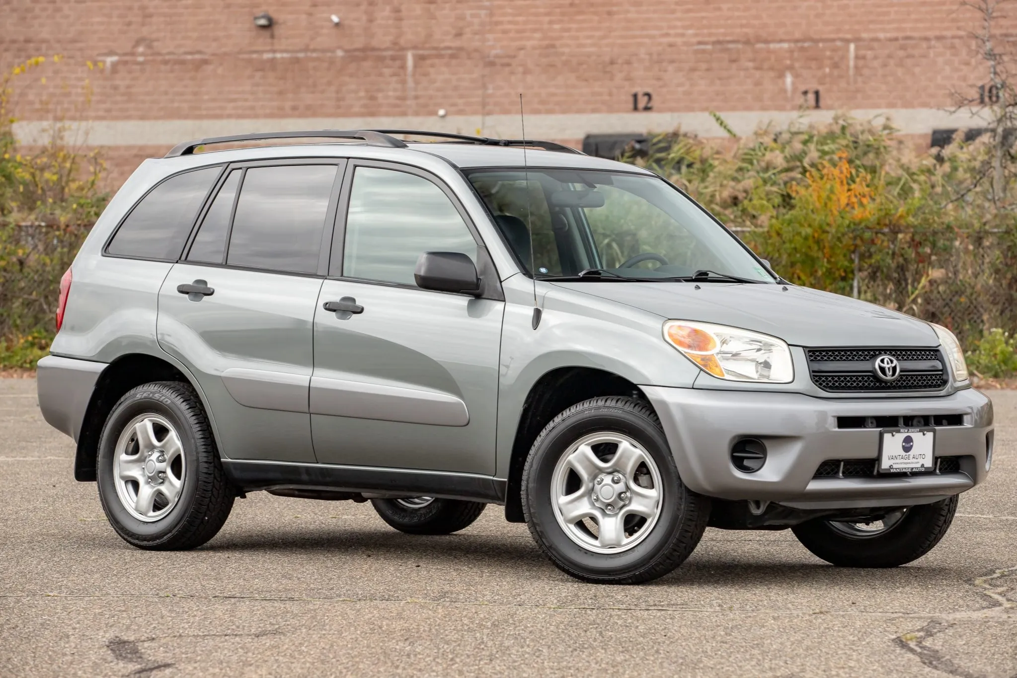 2004 Toyota RAV4 VIN JTEHD20V940009988 | Hagerty Valuation Tools