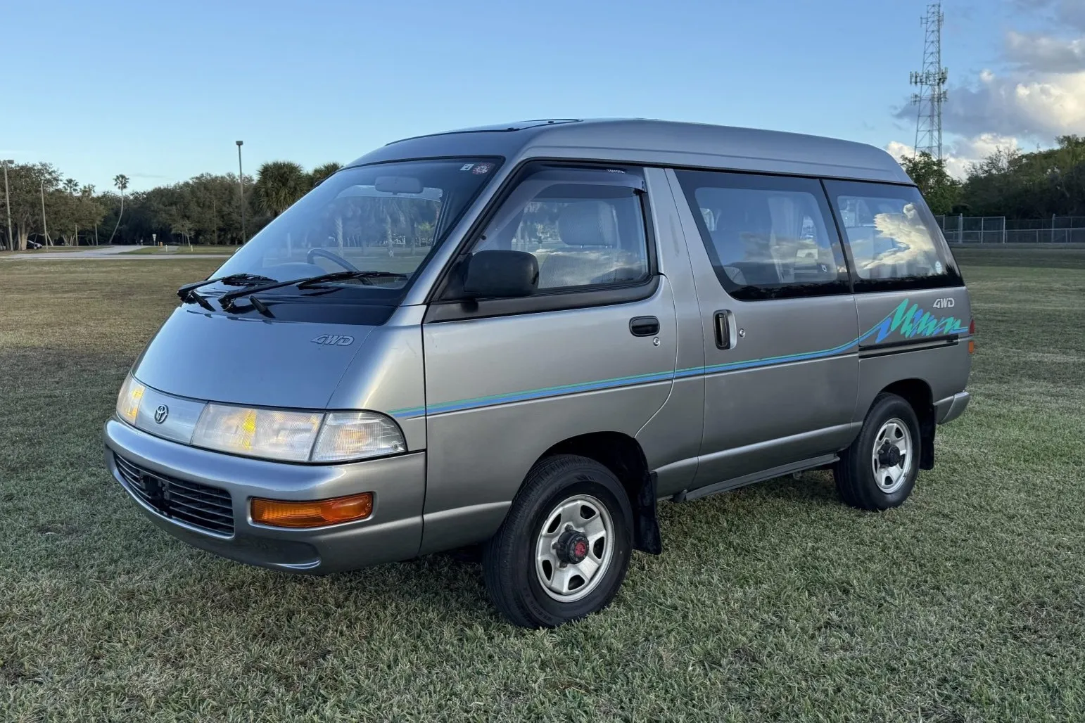 1992 Toyota TownAce Super Extra VIN CR301000253 | Hagerty Valuation Tools