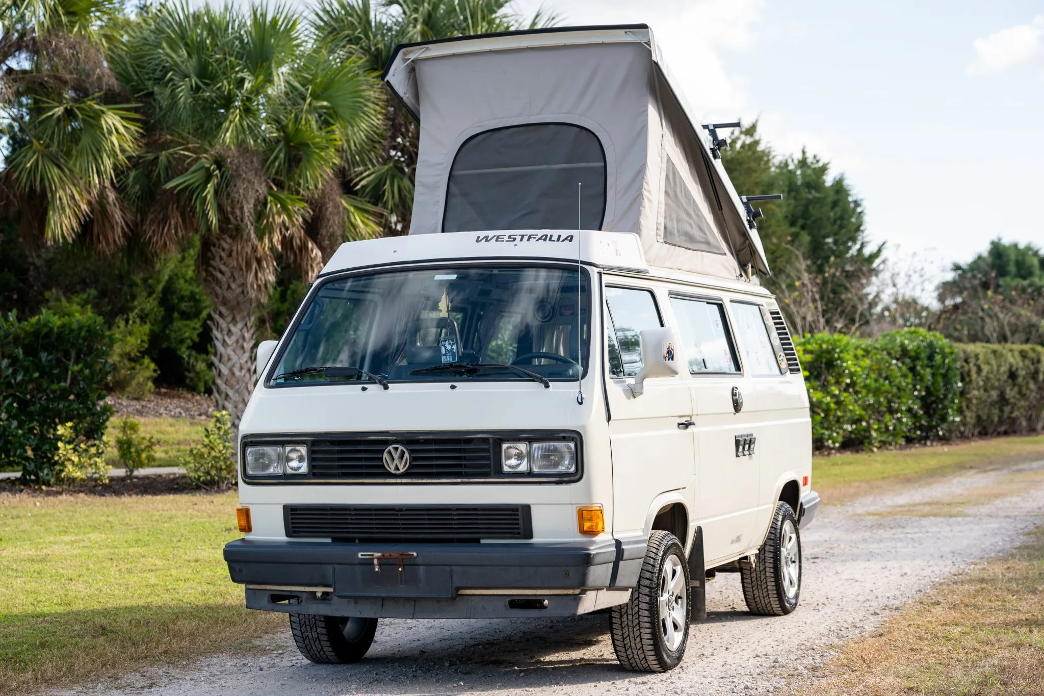 1990 Volkswagen Vanagon GL VIN WV2ZB0254LG121377 | Hagerty Valuation Tools
