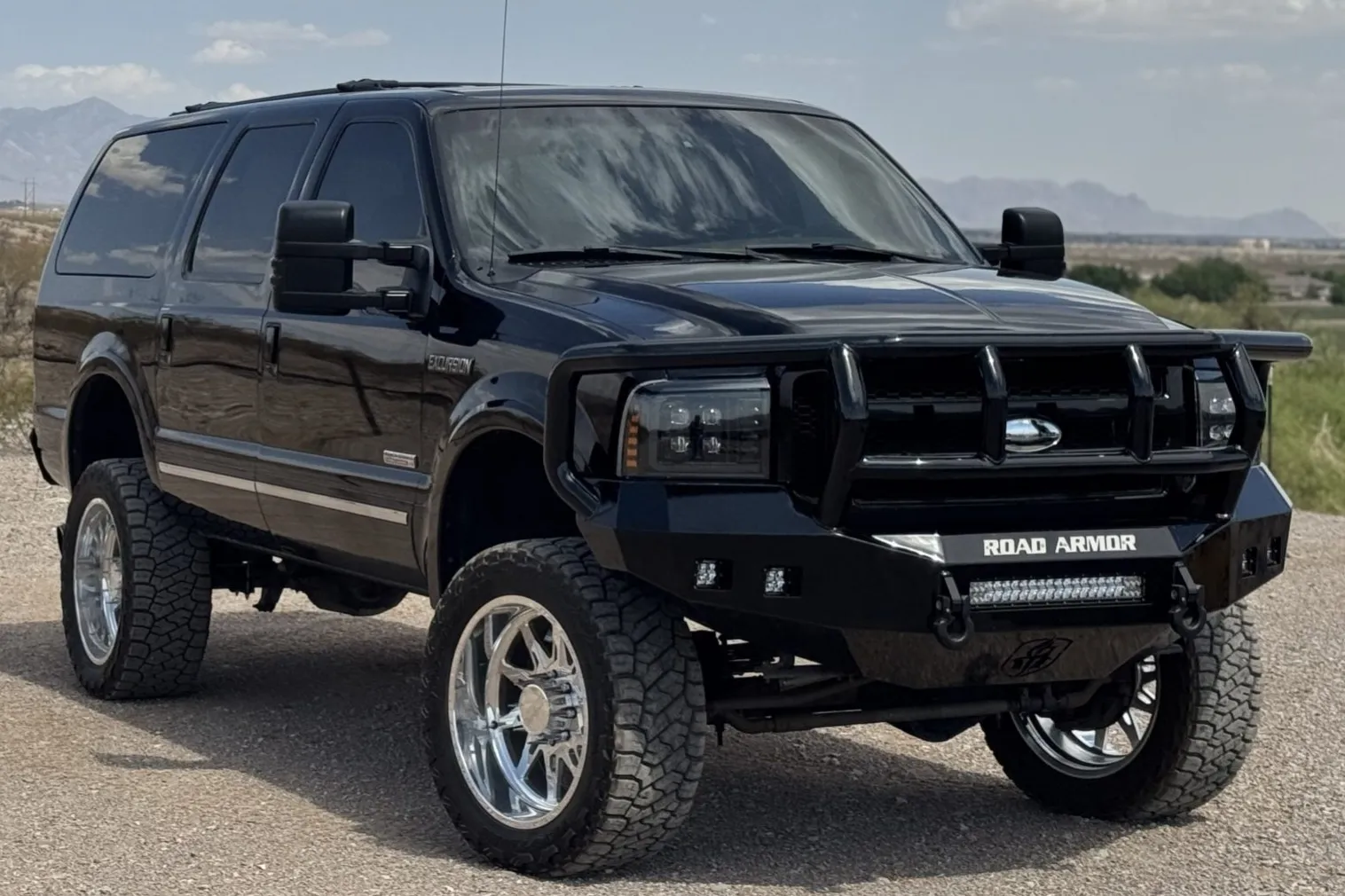 2005 Ford Excursion Limited VIN 1FMSU43P75EC14499 | Hagerty Valuation Tools
