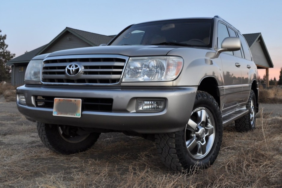 2006 Toyota Land Cruiser VIN JTEHT05J462081945 | Hagerty Valuation Tools