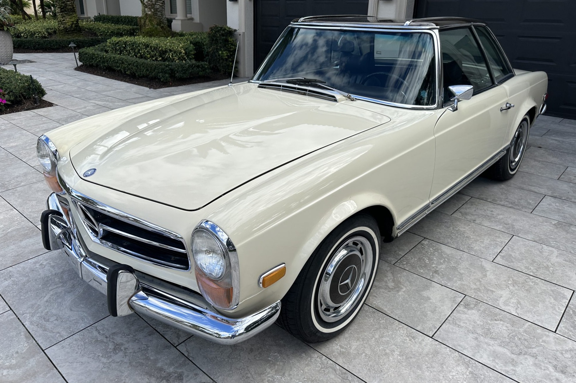 1971 Mercedes-Benz 280SL VIN 11304412020489 | Hagerty Valuation Tools