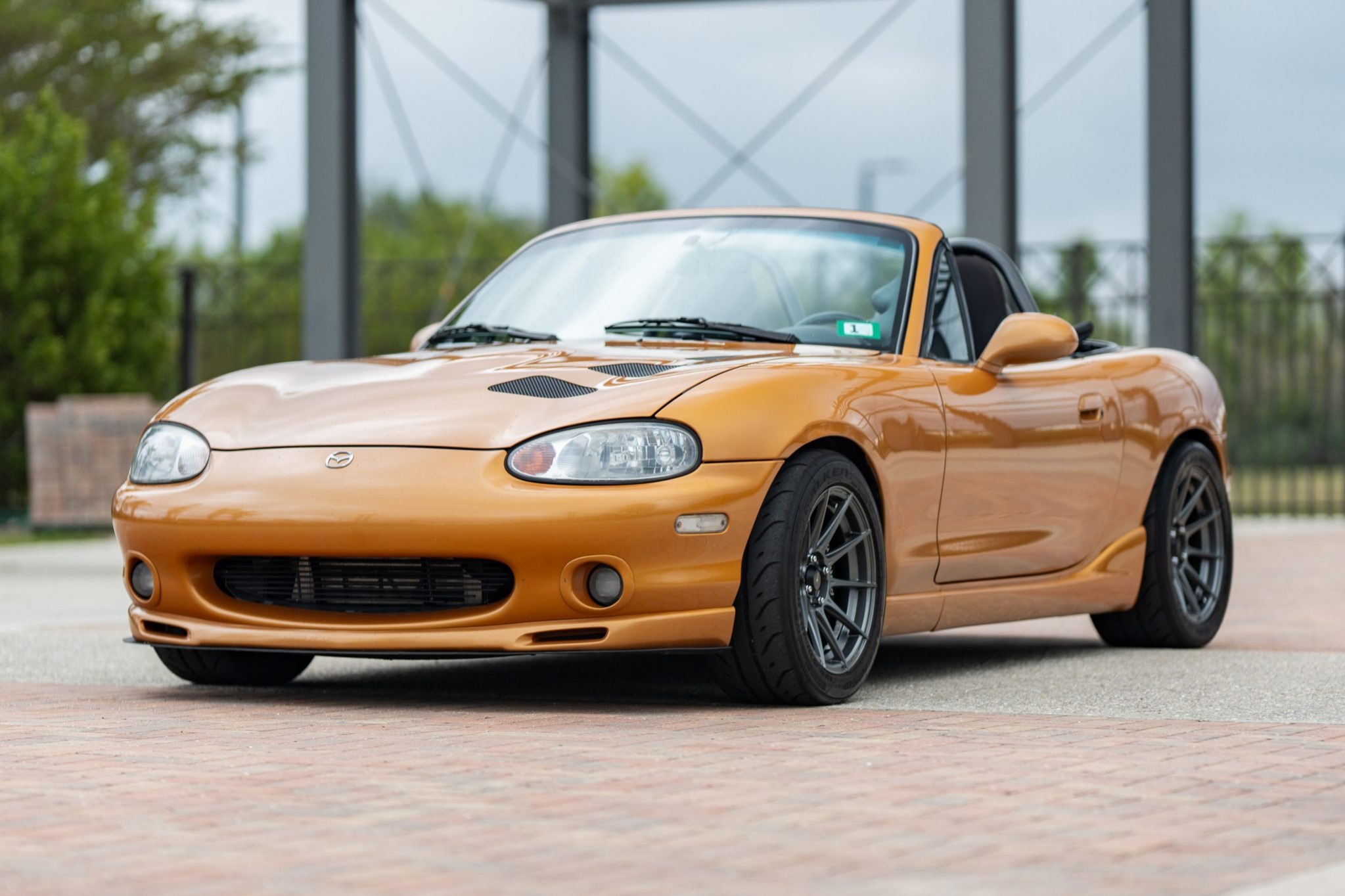 2000 Mazda MX-5 Miata VIN JM1NB3536Y0141560 | Hagerty Valuation Tools