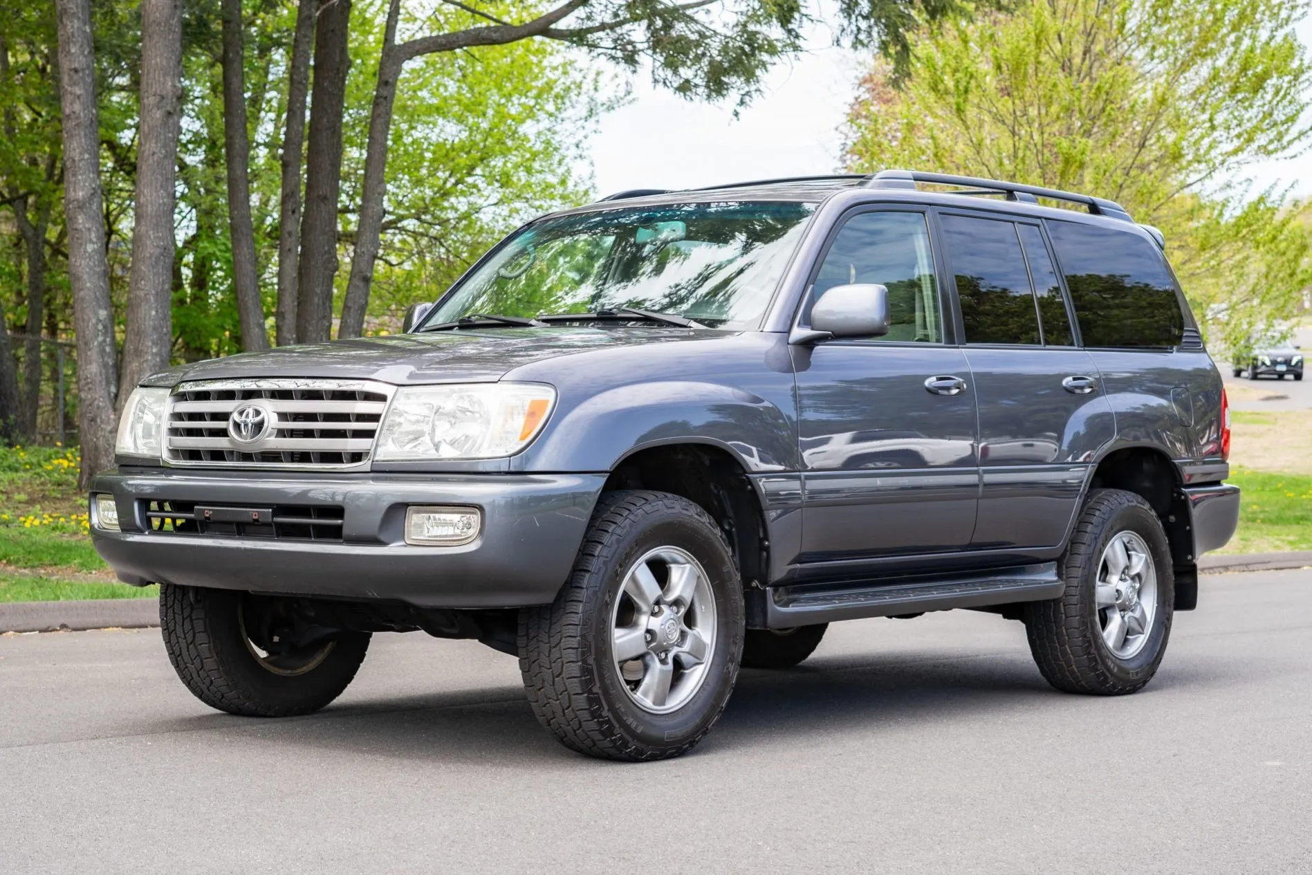 2006 Toyota Land Cruiser VIN JTEHT05J962100327 | Hagerty Valuation Tools