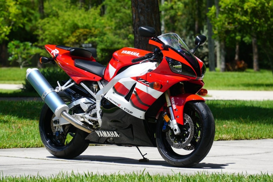 2000 Yamaha YZF-R1 VIN JYARN05E4YA003370 | Hagerty Valuation Tools