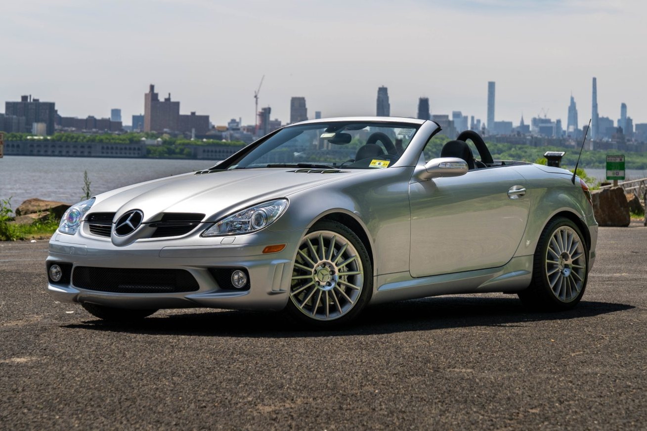2005 Mercedes-Benz SLK55 AMG VIN WDBWK73F85F055747 | Hagerty Valuation ...