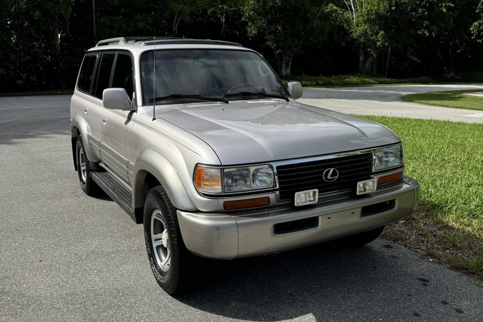 1997 Lexus LX450 VIN JT6HJ88J1V0155716 | Hagerty Valuation Tools