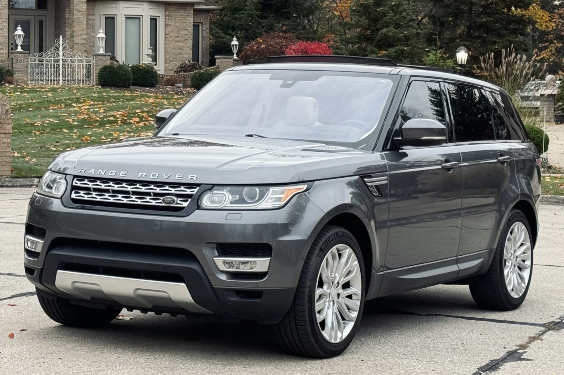 2016 Land Rover Range Rover Sport HSE VIN SALWR2KF3GA573257 | Hagerty ...