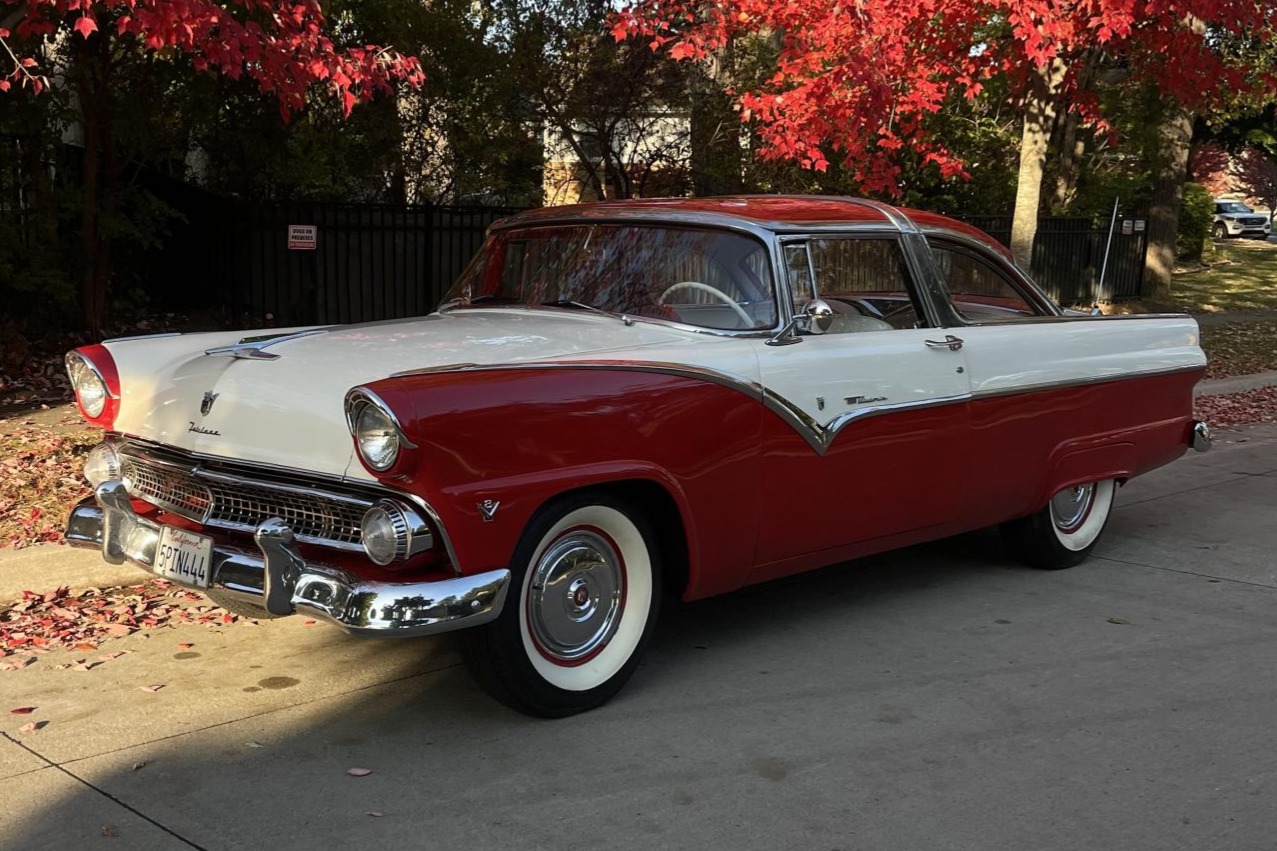 1955 Ford Fairlane Crown Victoria VIN M5GW202839 | Hagerty Valuation Tools