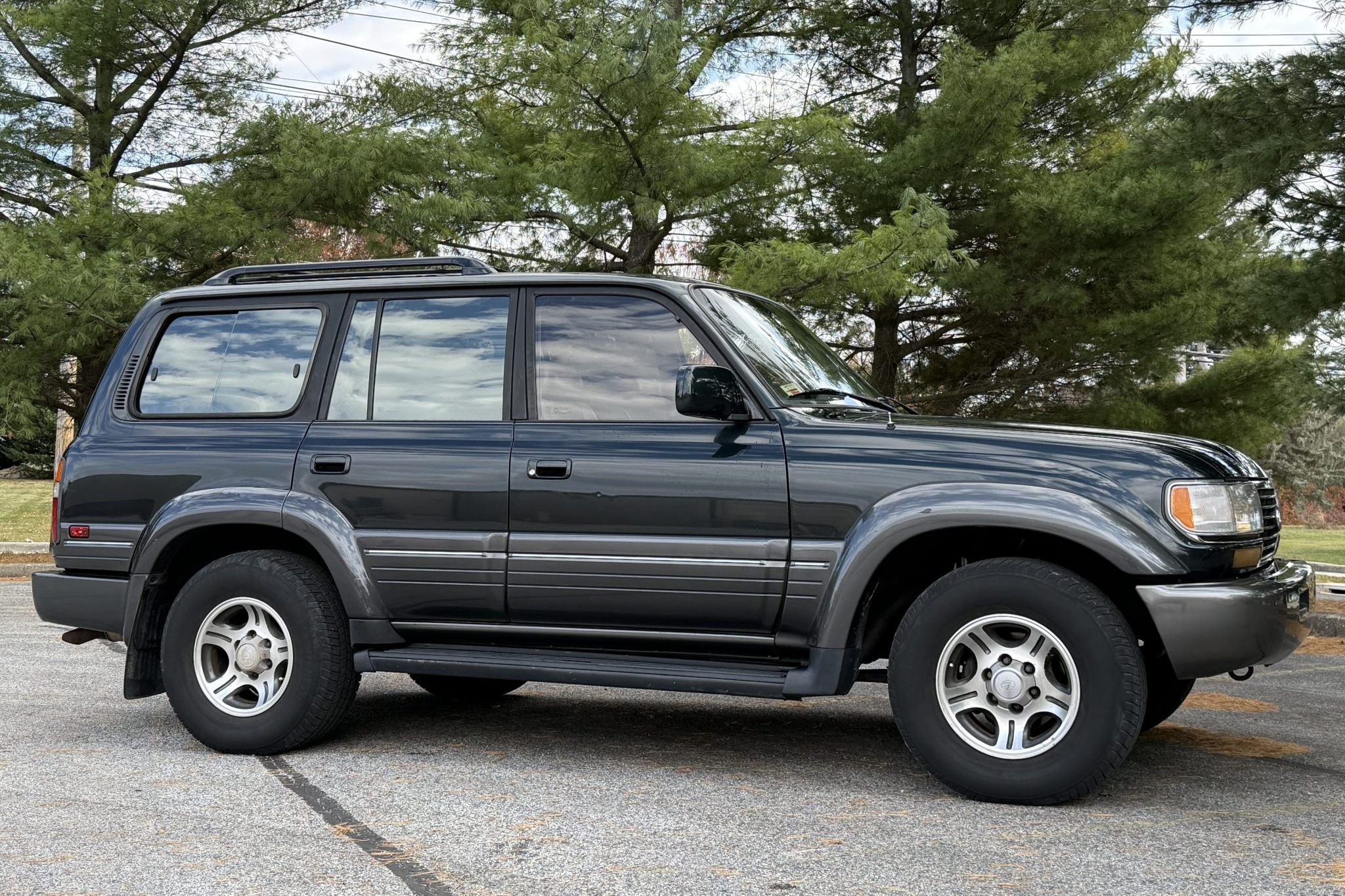 1996 Lexus LX450 VIN JT6HJ88J6T0138066 | Hagerty Valuation Tools