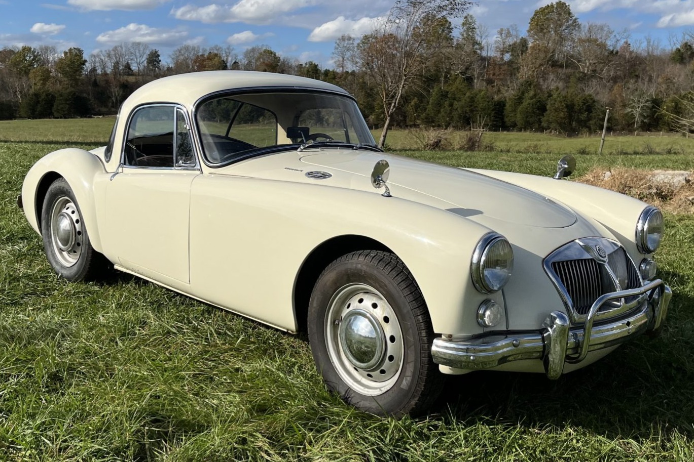 1962 MG MGA 1600 Mk II VIN GHDL2105293 | Hagerty Valuation Tools