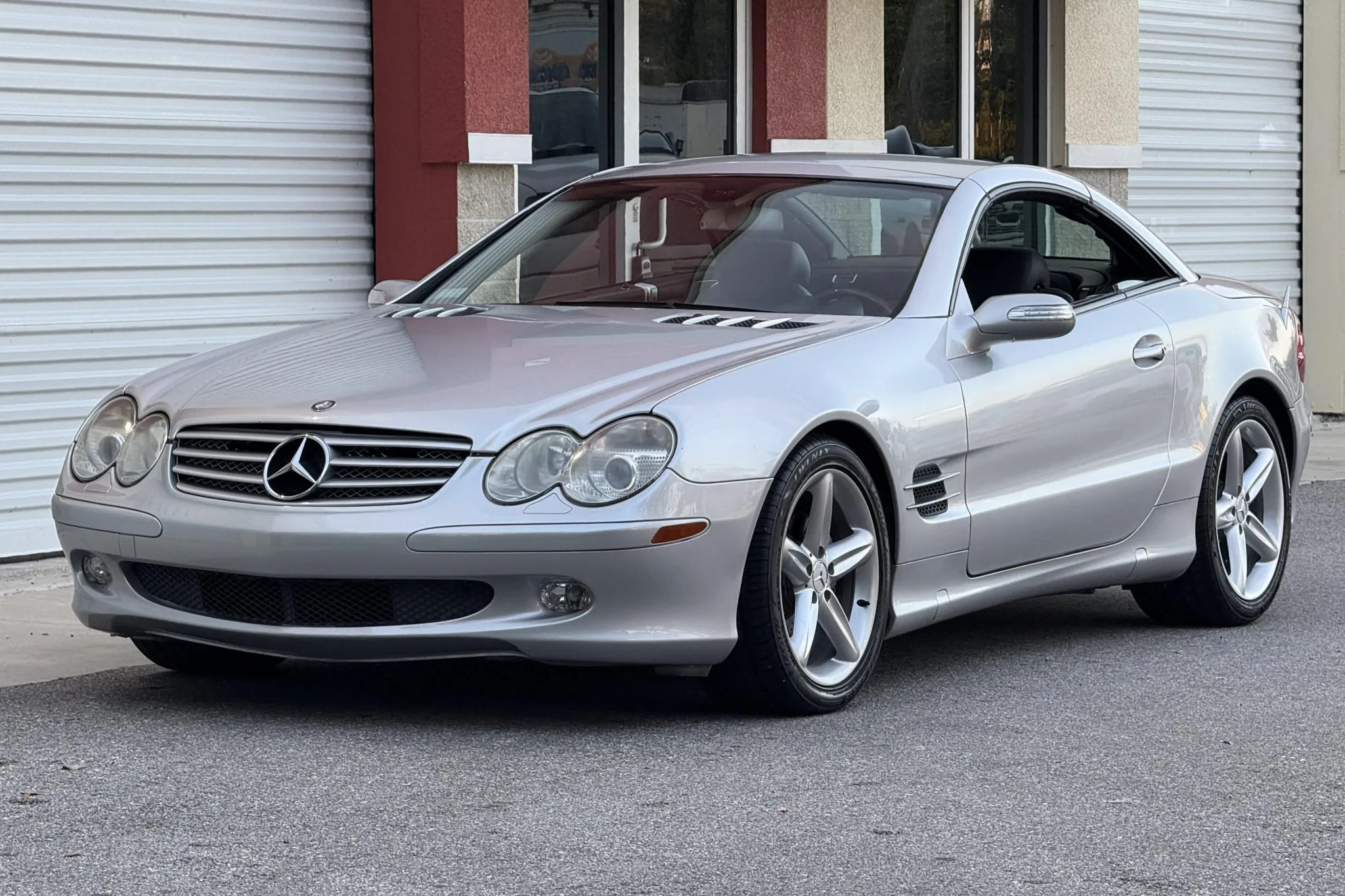2005 Mercedes-Benz SL500 VIN WDBSK75F45F099076 | Hagerty Valuation Tools