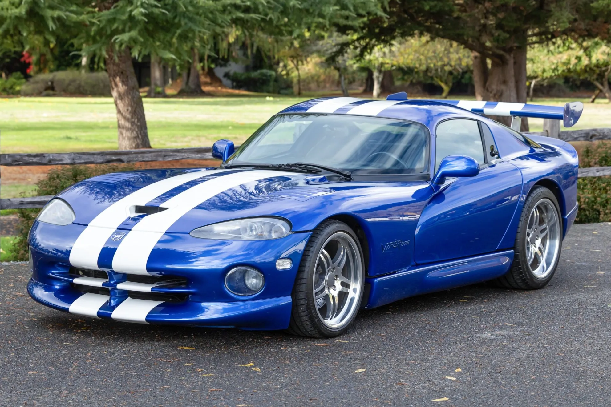 1996 Dodge Viper GTS VIN 1B3ER69E2TV200111 | Hagerty Valuation Tools